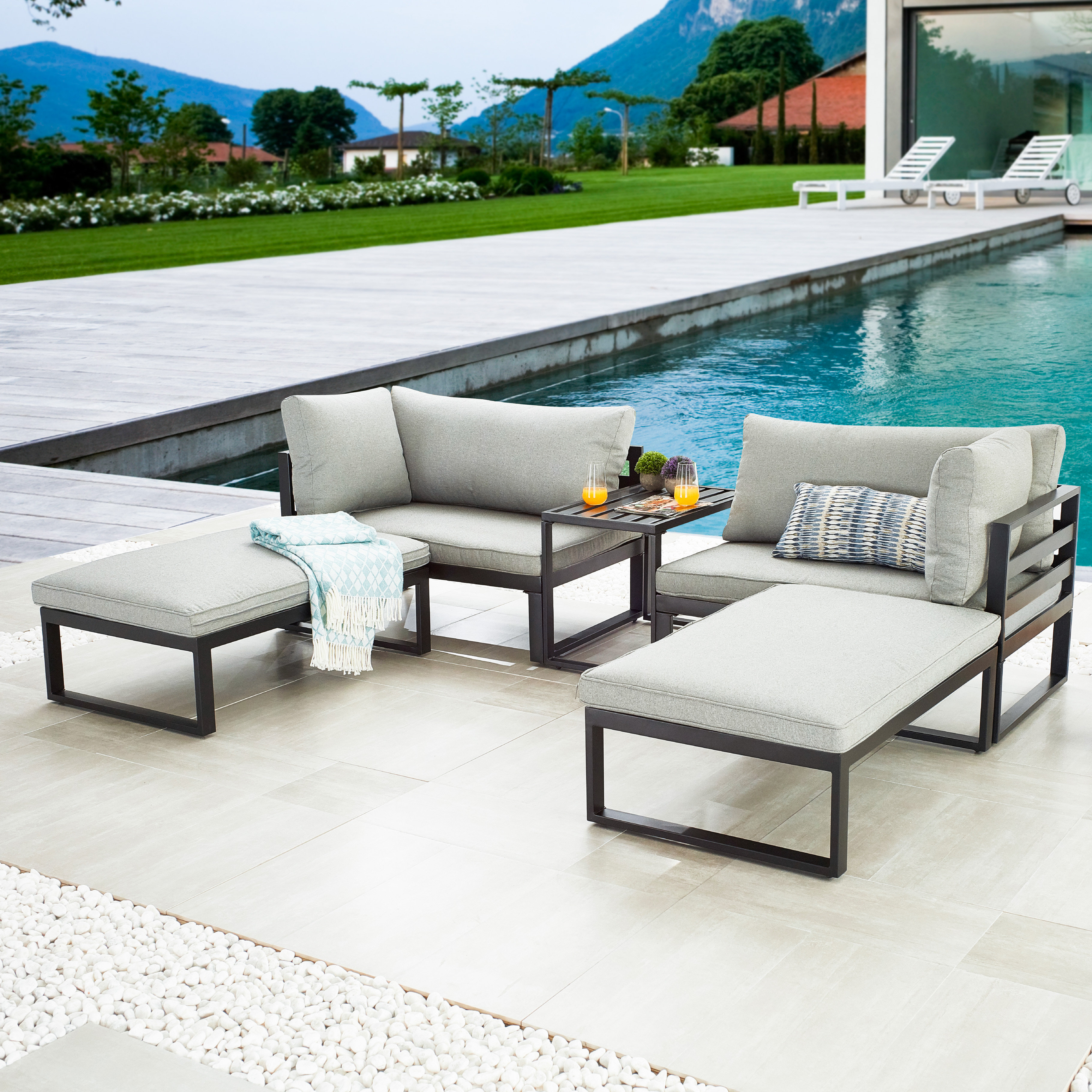 Wade Logan® Kilgo 5-Piece Sofa Seating Group with Cushions & Reviews ...