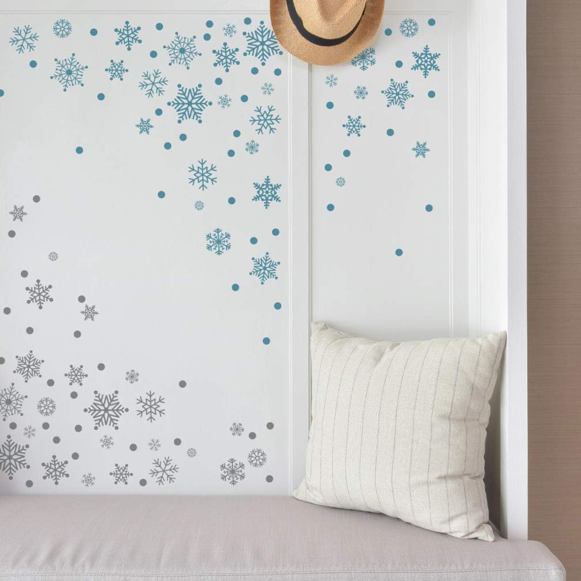 The Holiday Aisle® Peel-And-Stick Assorted Snowflake Frozen Theme ...