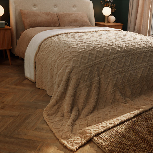 Silentnight Snugsie Giant Throw - 180 x 240 cm - Cable Knit | Wayfair.co.uk