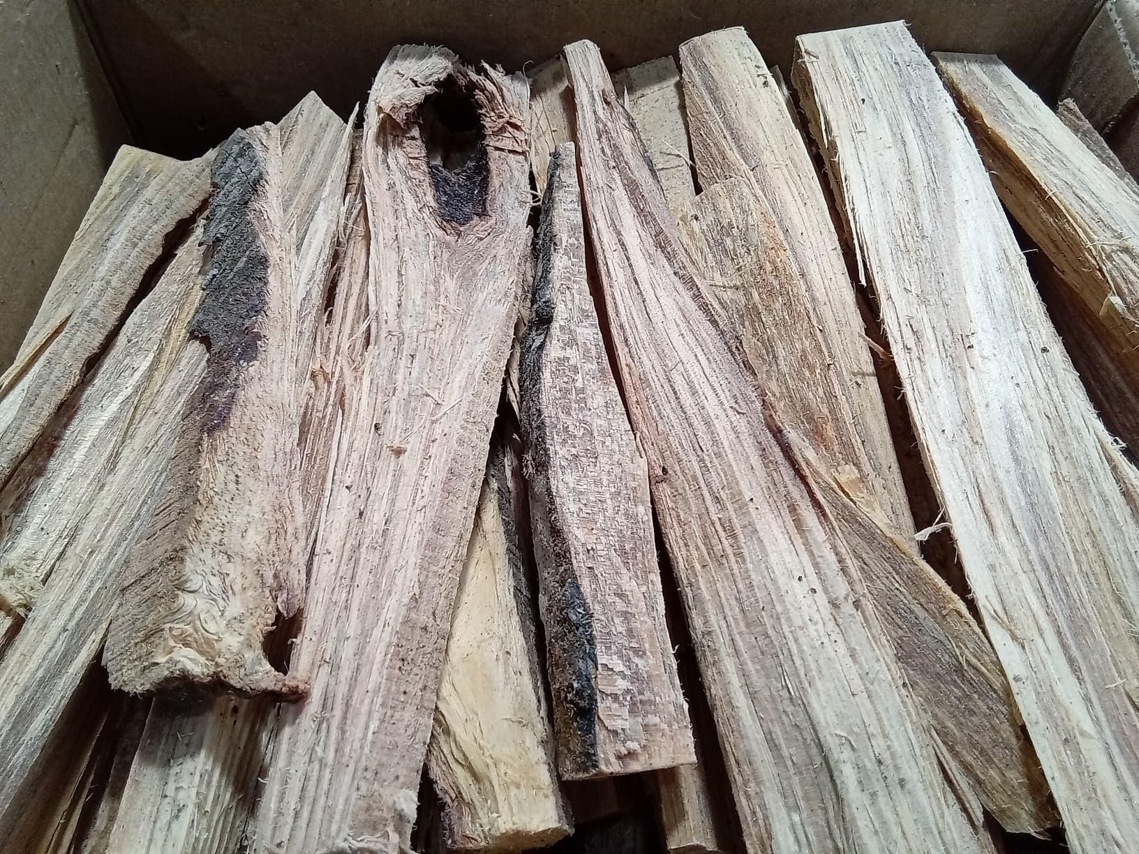 ENDOSTO Fatwood Fire Starter Sticks for Fireplace, Fire Pit, Bonfires ...