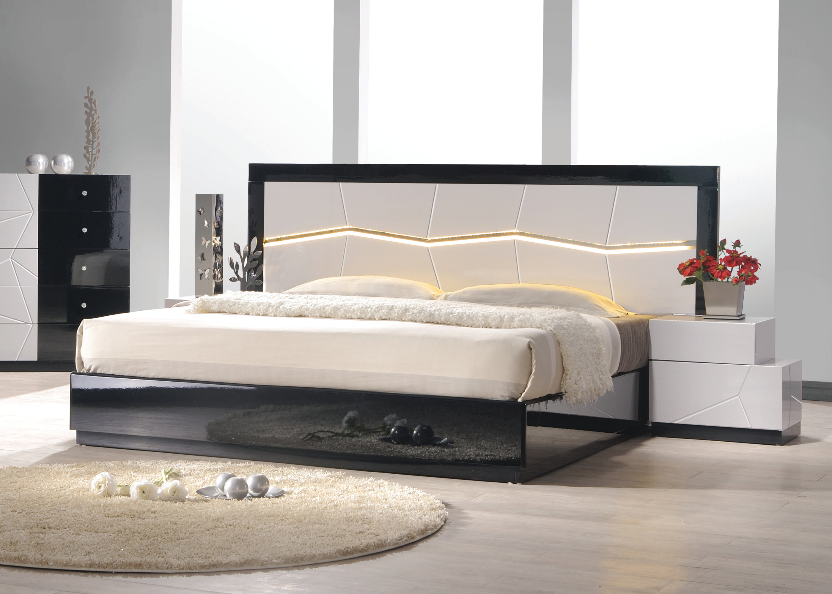 Orren Ellis Jinn Platform Bed & Reviews | Wayfair