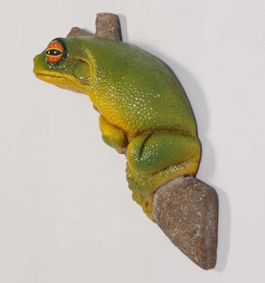 Red Barrel Studio® Drayden Small Tree Frog Life Size Statue | Wayfair