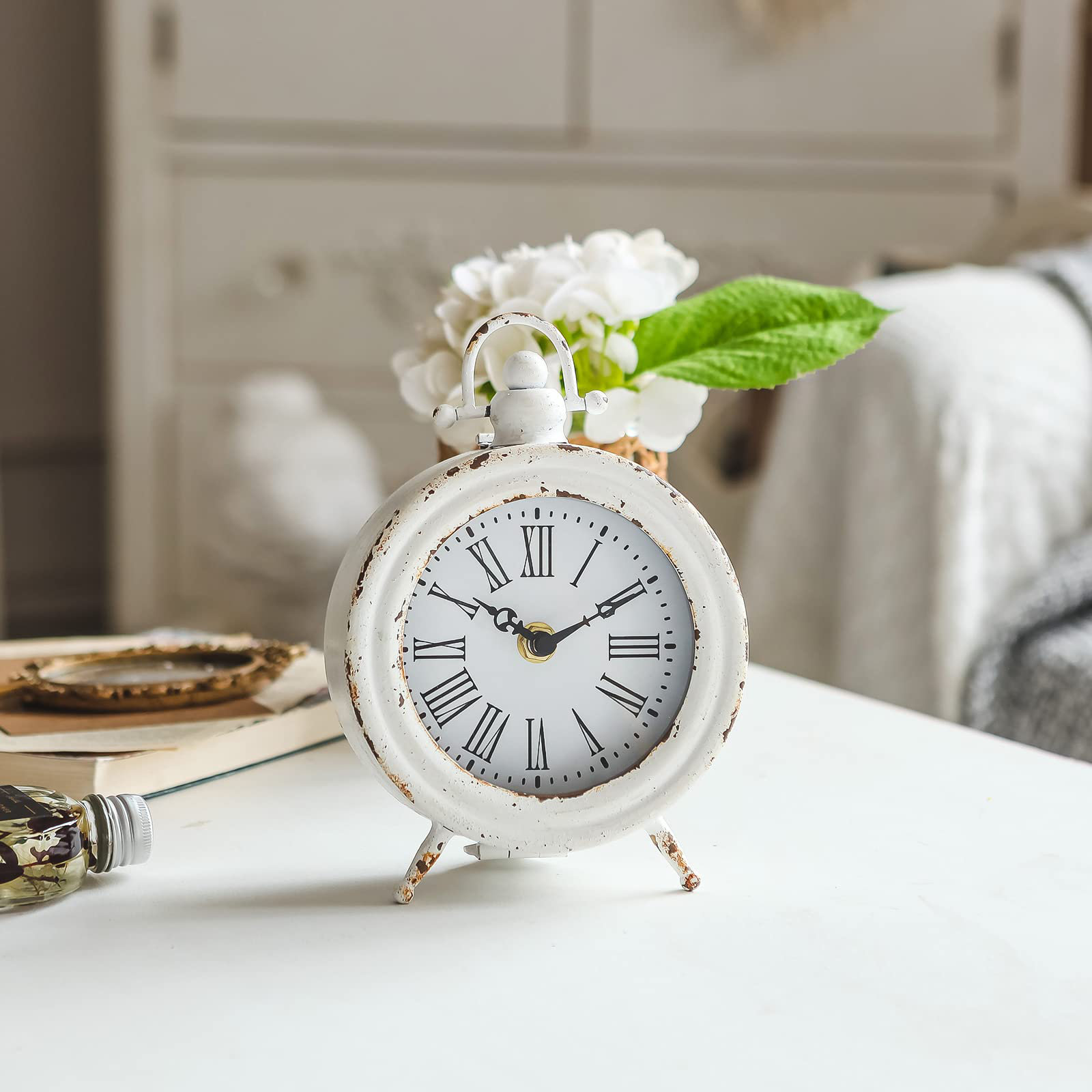 Rosalind Wheeler Vintage Table Clock, White Metal Desk Clock Battery ...