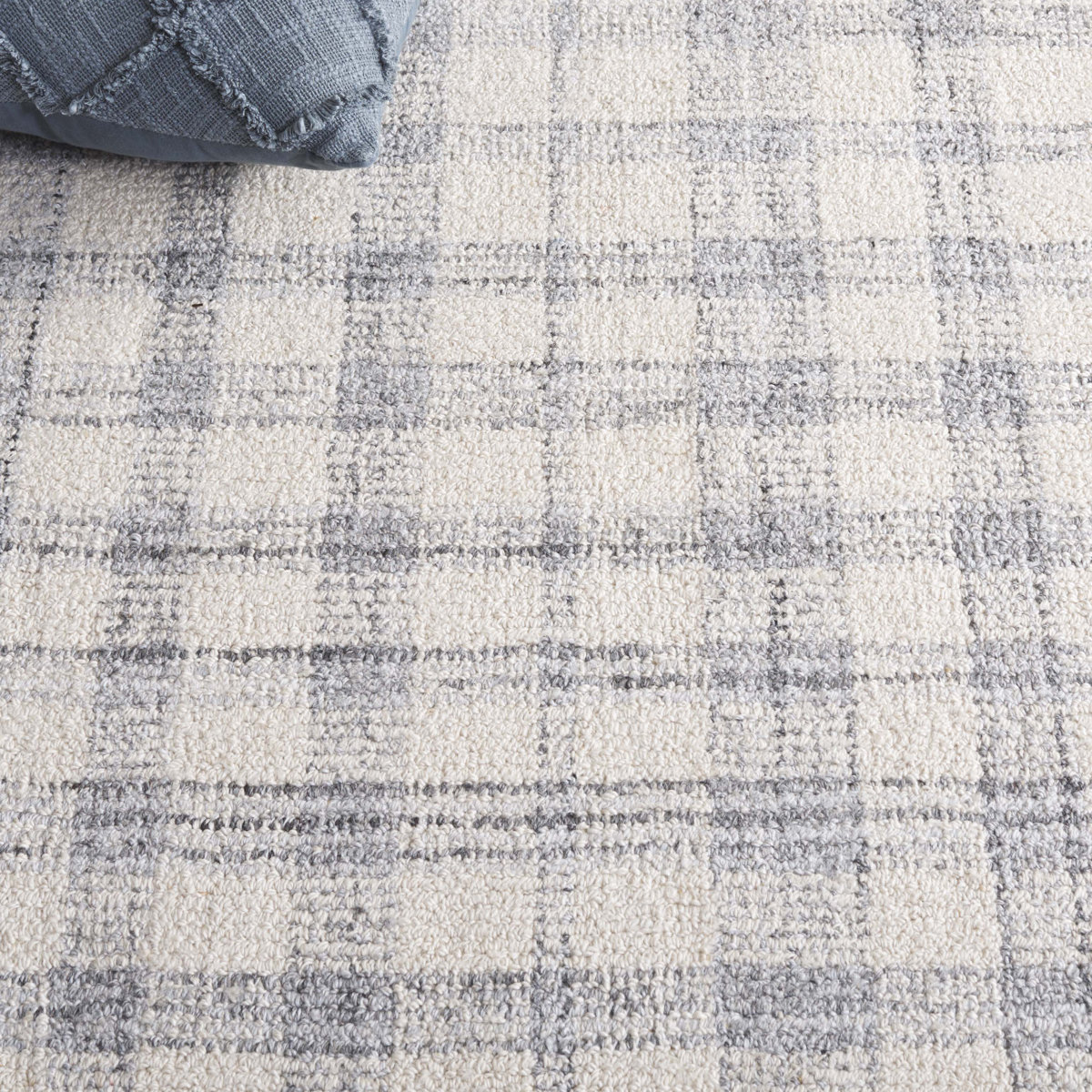 Gracie Oaks Chamisa Tufted Performance Plaid Rug & Reviews | Wayfair
