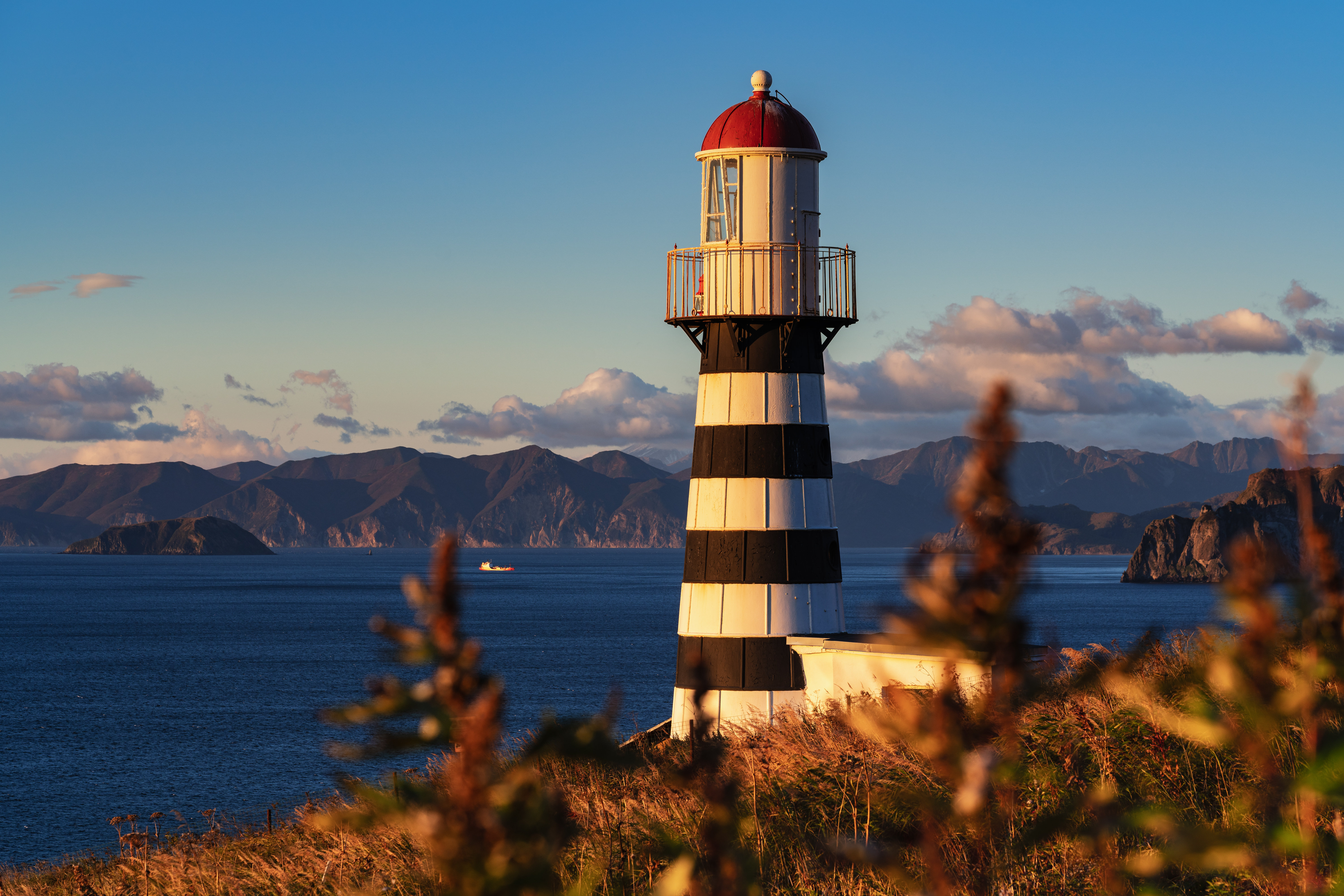 Breakwater Bay Petropavlovsky Lighthouse by Geyzer - Wrapped Canvas ...