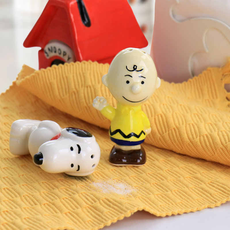 Peanuts Classical Pals Charlie Brown And Snoopy Figurine Salt And ...