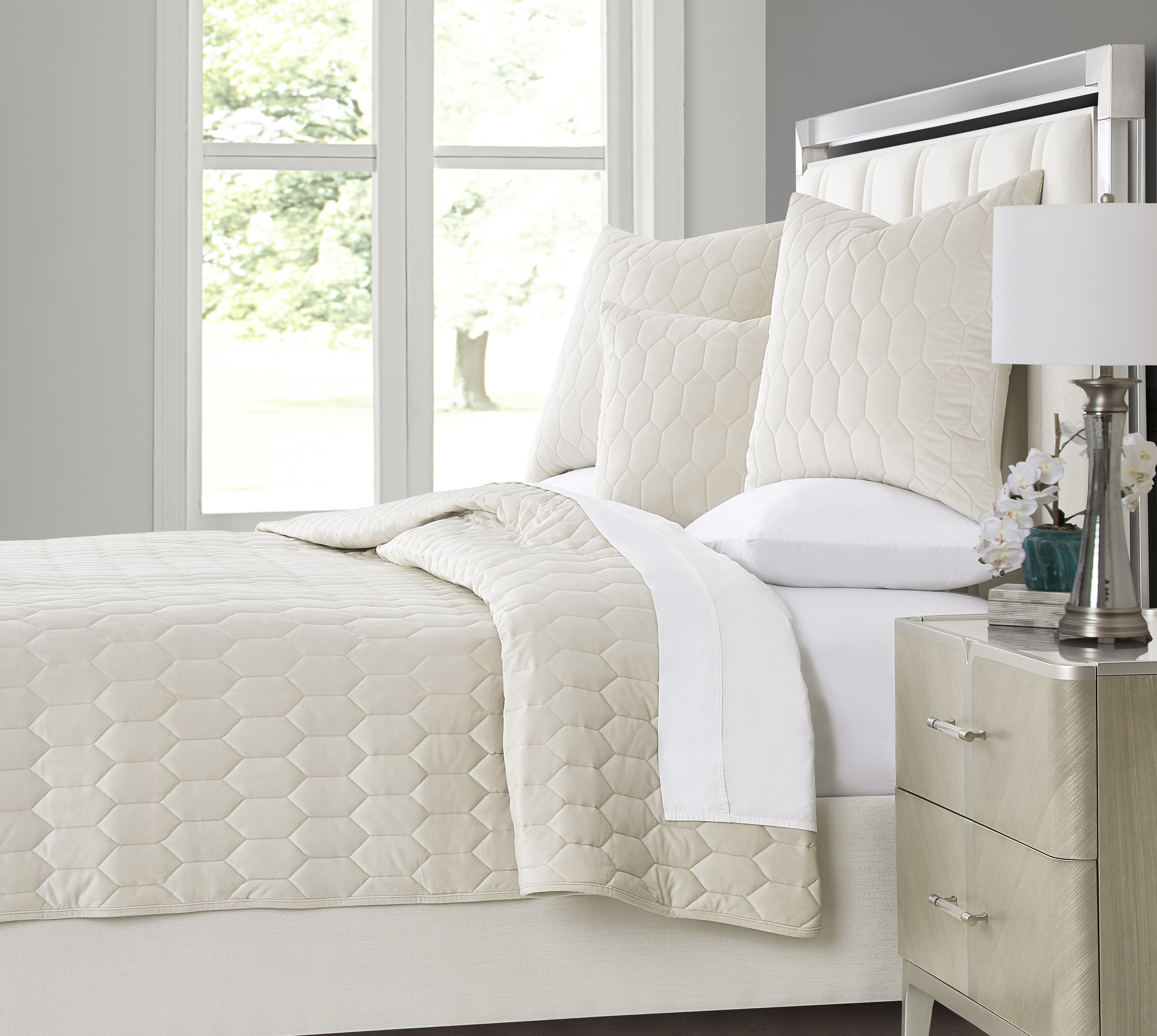 Michael Amini Niagara Quilt Set - Sand | Wayfair