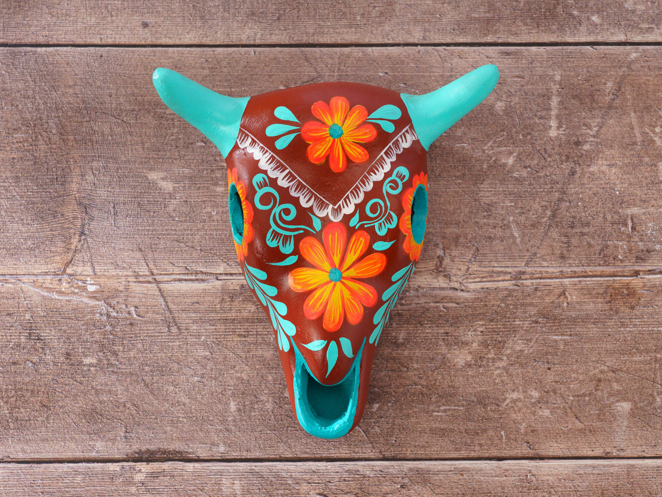 Bungalow Rose Handmade Mexican Talavera Pottery Bull Skull Indoor ...