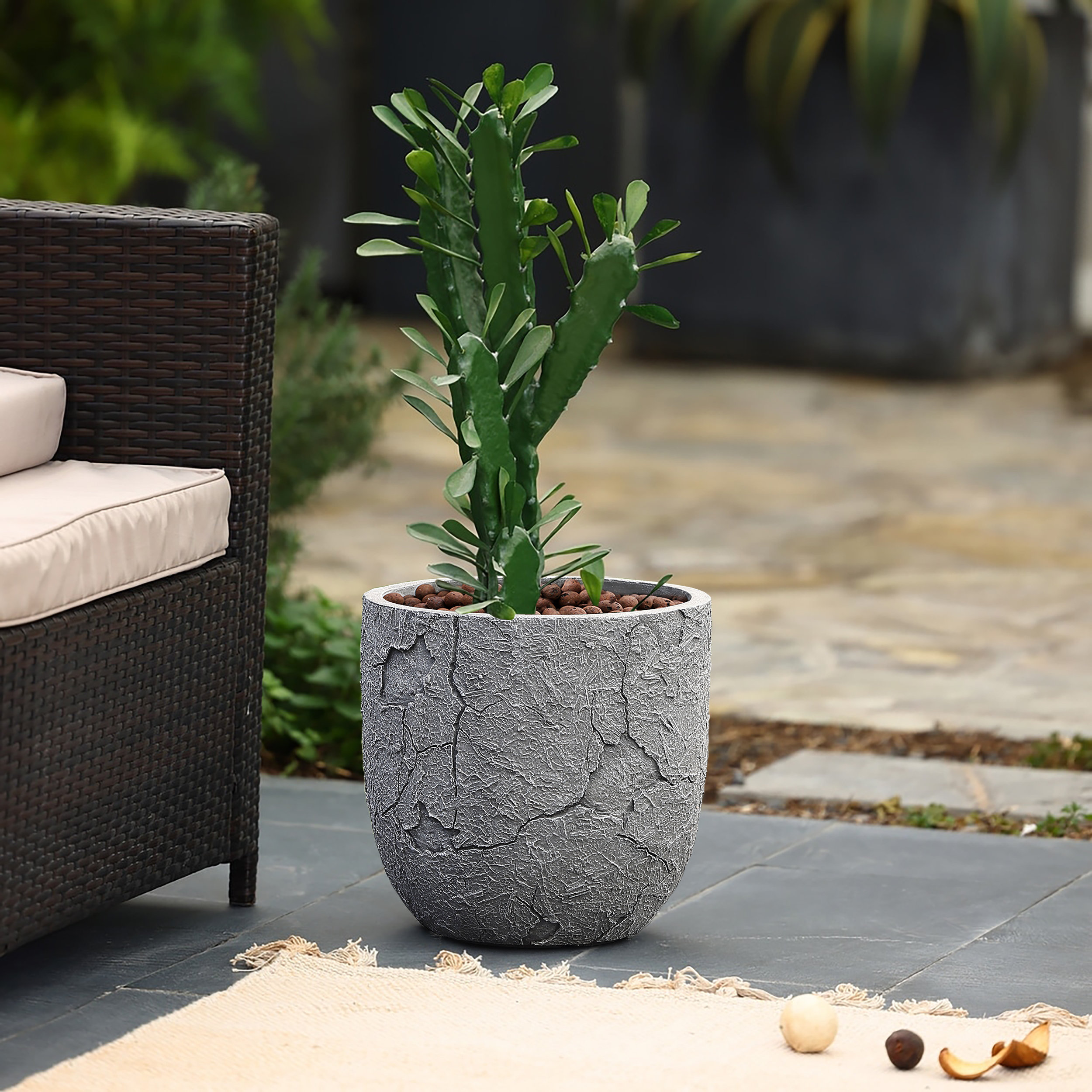 17 Stories Ferat Magnesium Oxide Pot Planter - Wayfair Canada