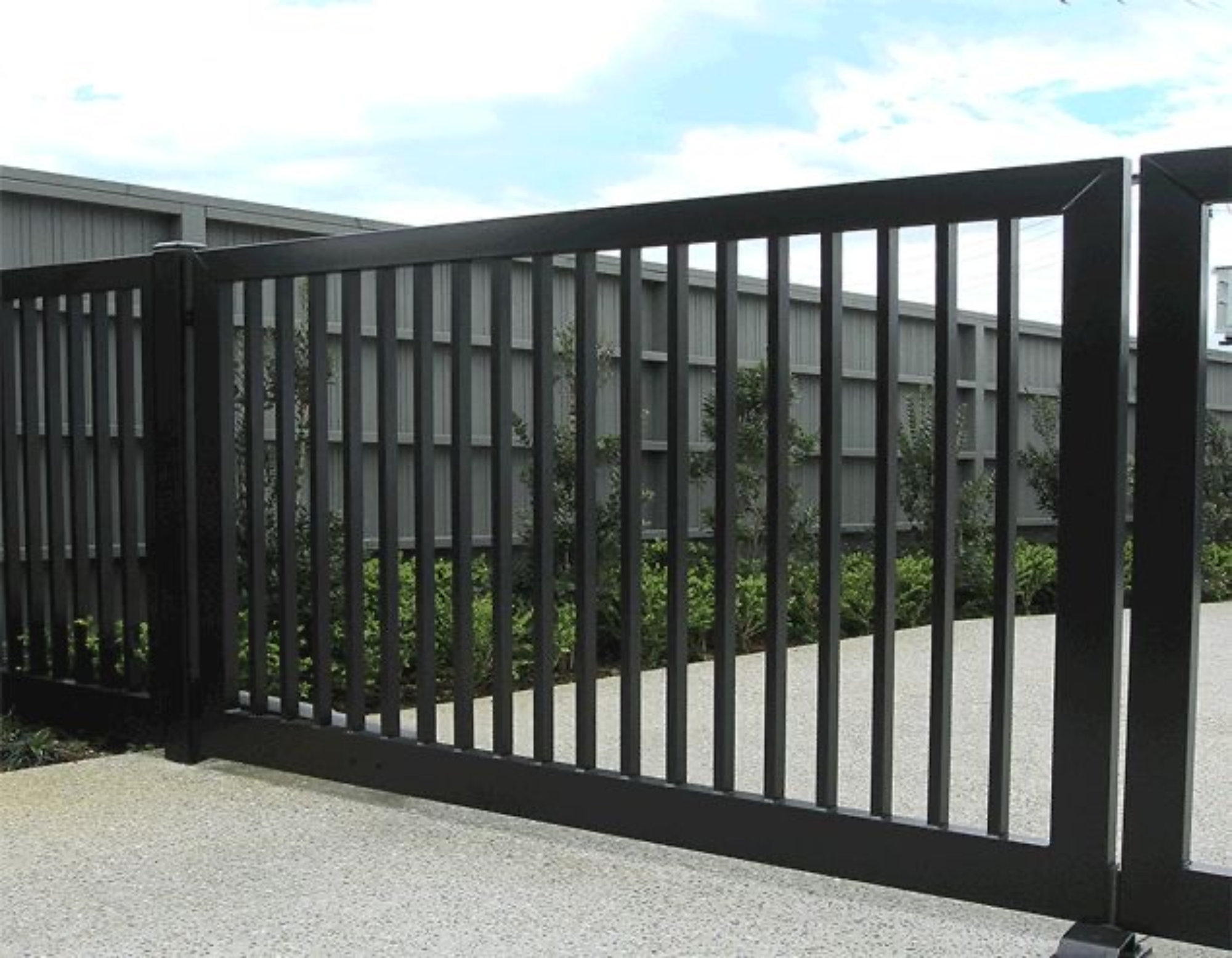 TAIMCO Vertical Stripe Metal Driveway Gate - Wayfair Canada