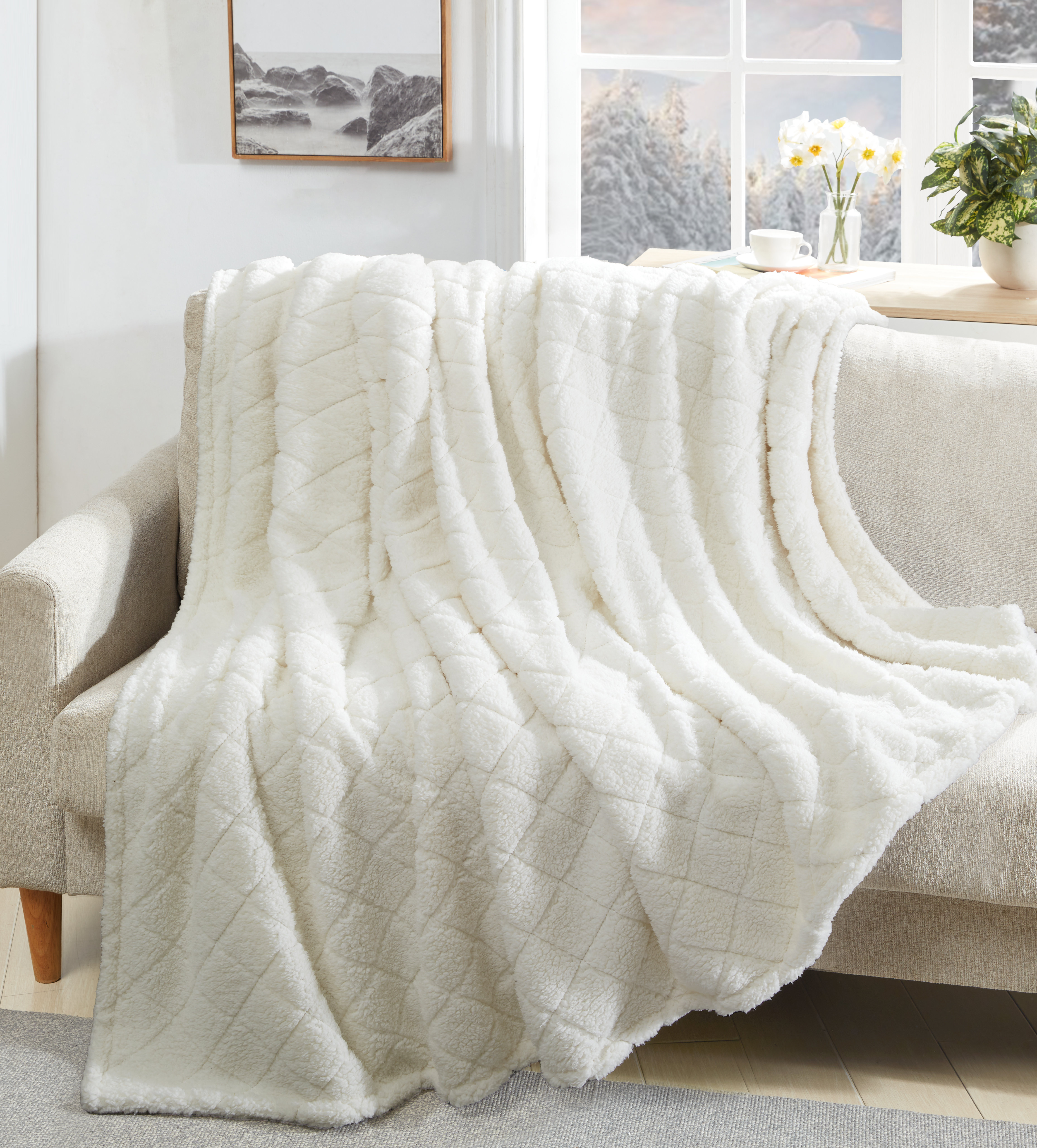 Coleman® Diamond Embossed Sherpa Plush Throw Blanket/Coverlet & Reviews ...
