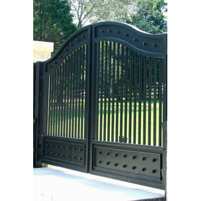 TAIMCO Black Metal Gate - Wayfair Canada