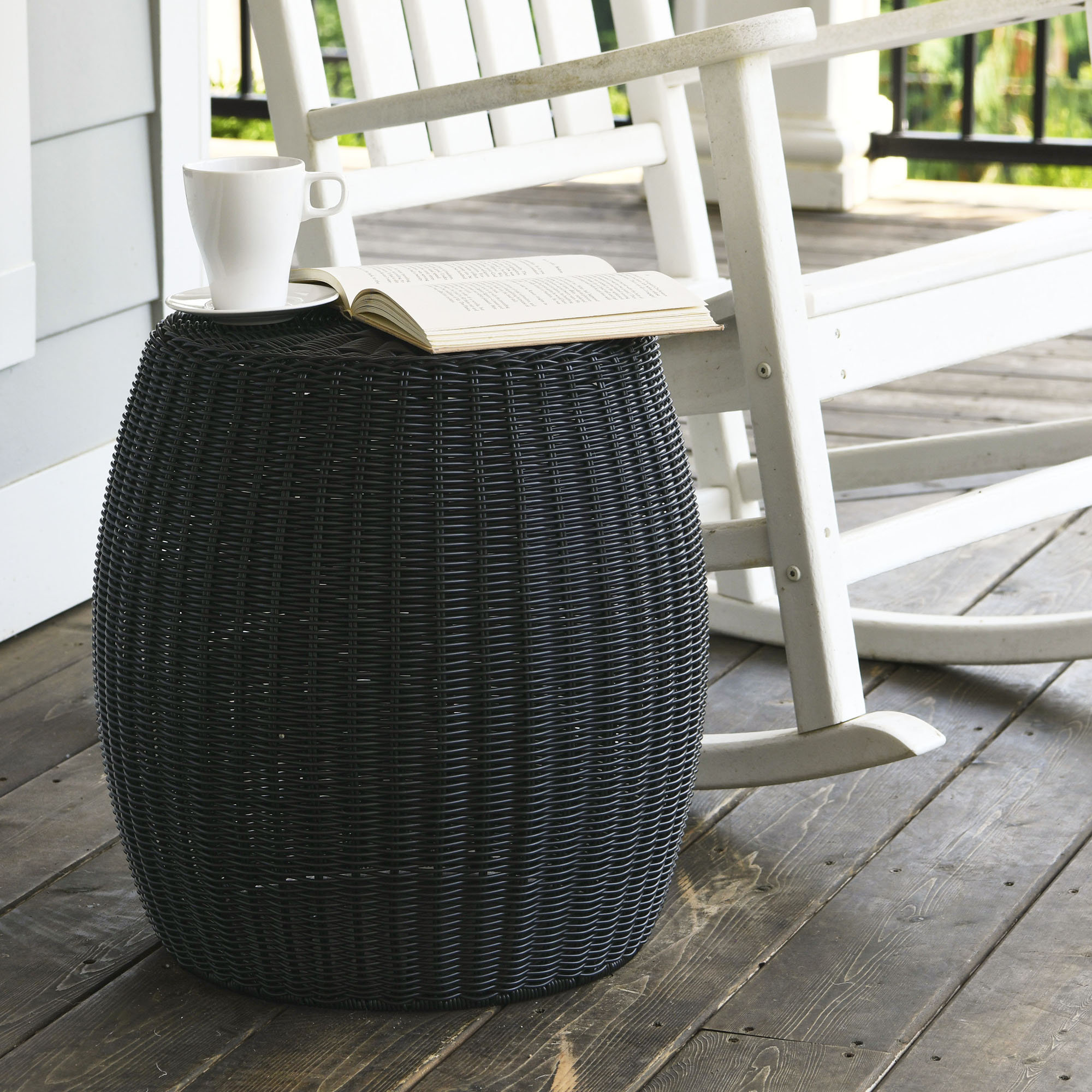Beachcrest Home Baudette Handwoven Resin Barrel Side Table, Multicolor ...