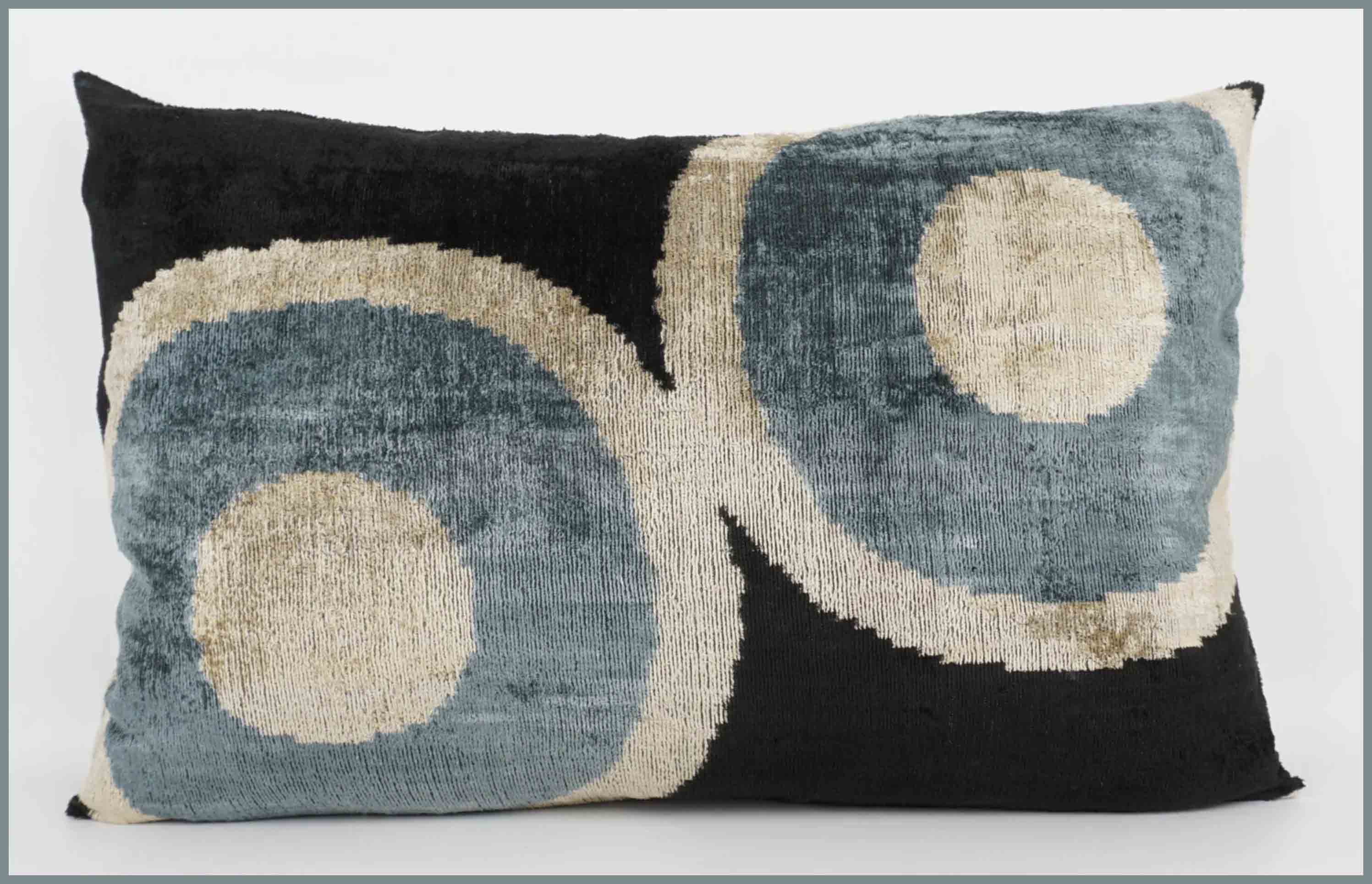 Metrohouse Designs Animale Silk Velvet Pillow Cover & Insert | Wayfair