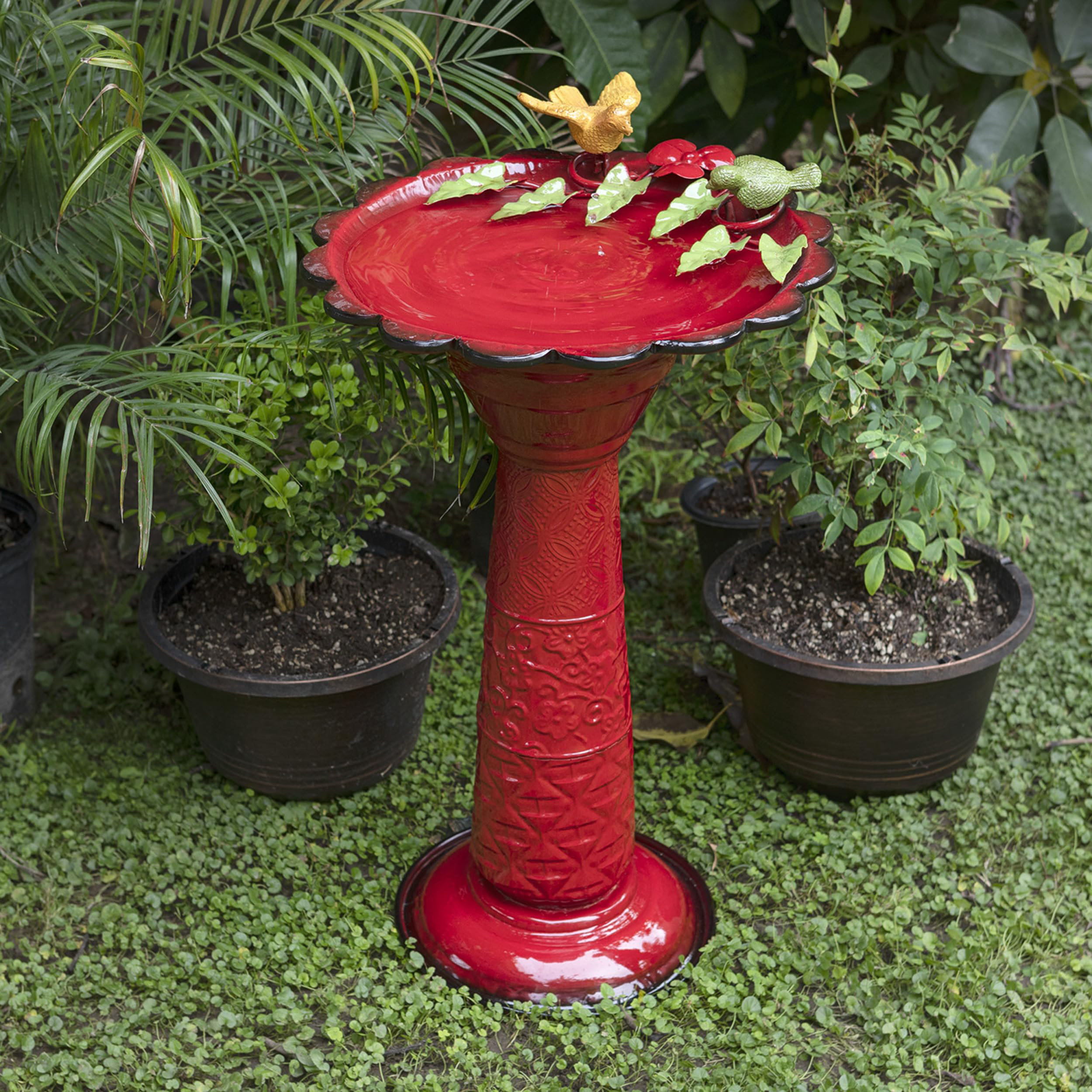 Alcott Hill 28" Birdbath with Birds & Leaves Decoration - Wayfair Canada