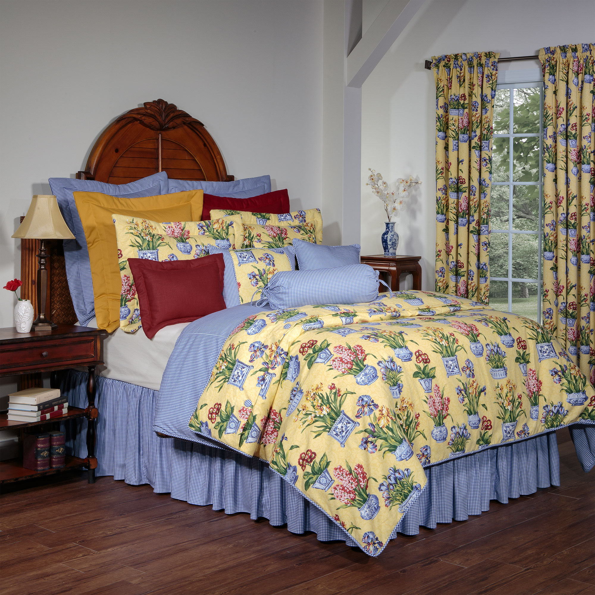 Thomasville At Home Melanie Buttercream Traditional Cotton Floral Duvet ...