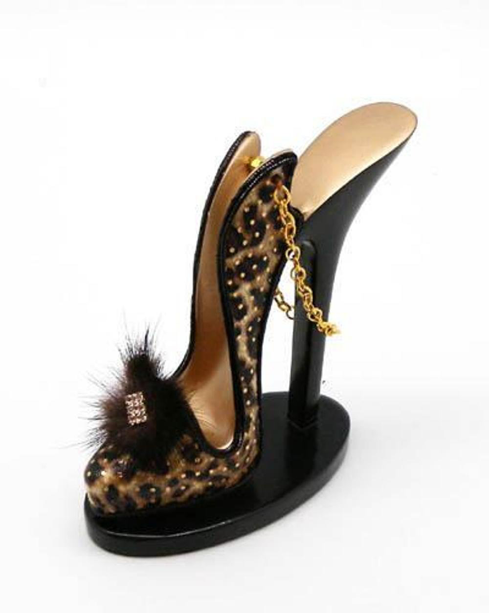 House of Hampton Han Leopard Shoe Eyeglasses Holder & Reviews - Wayfair ...