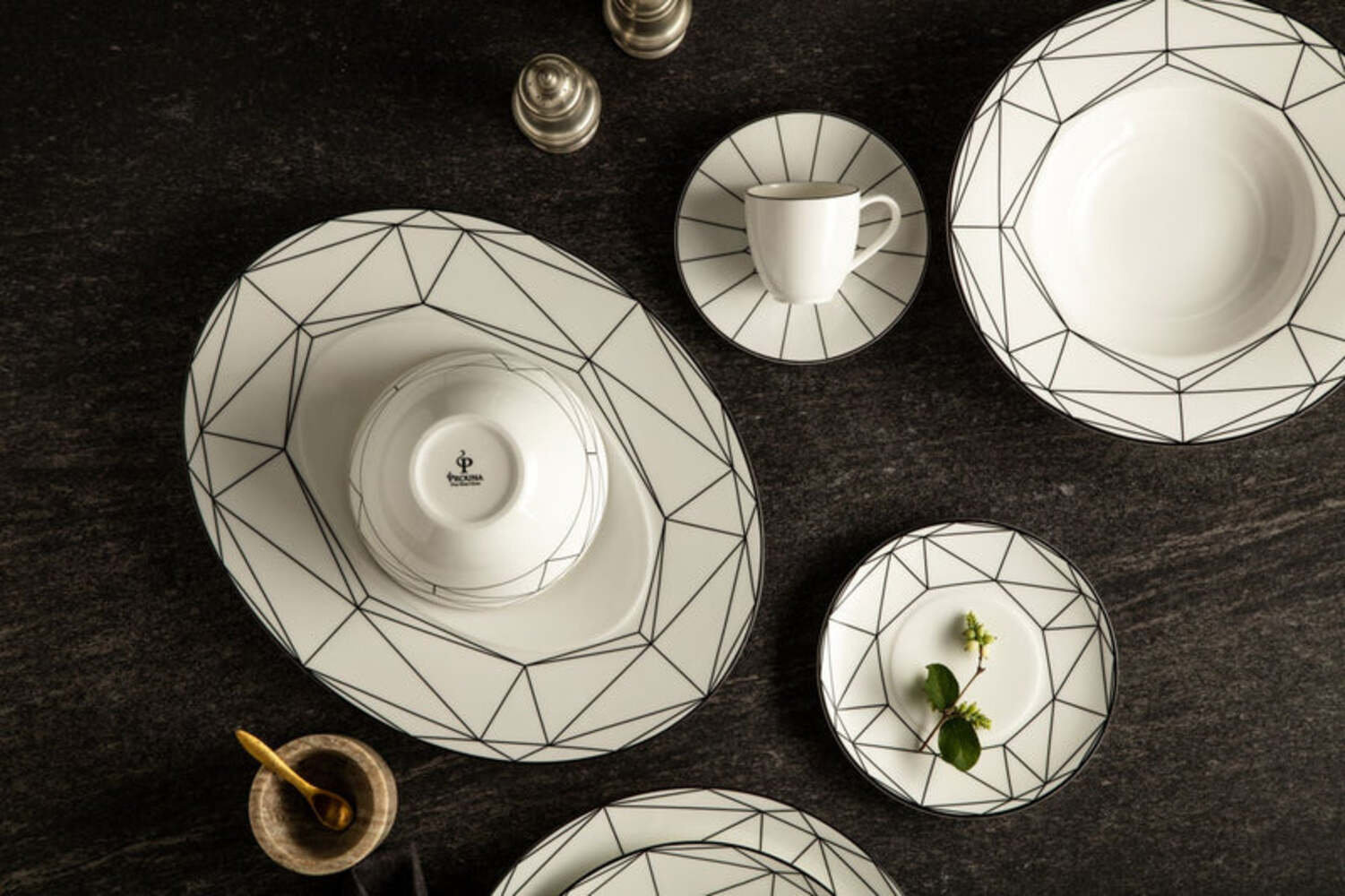 Prouna Twig New York Gem Cut Onyx Bone China Platter | Wayfair