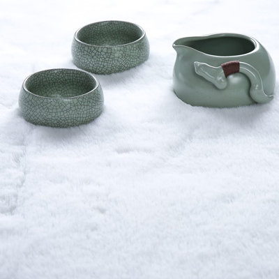 HERVEY White Faux Rabbit Fur Rug Luxury Soft Faux Fur Novelty Rug ...