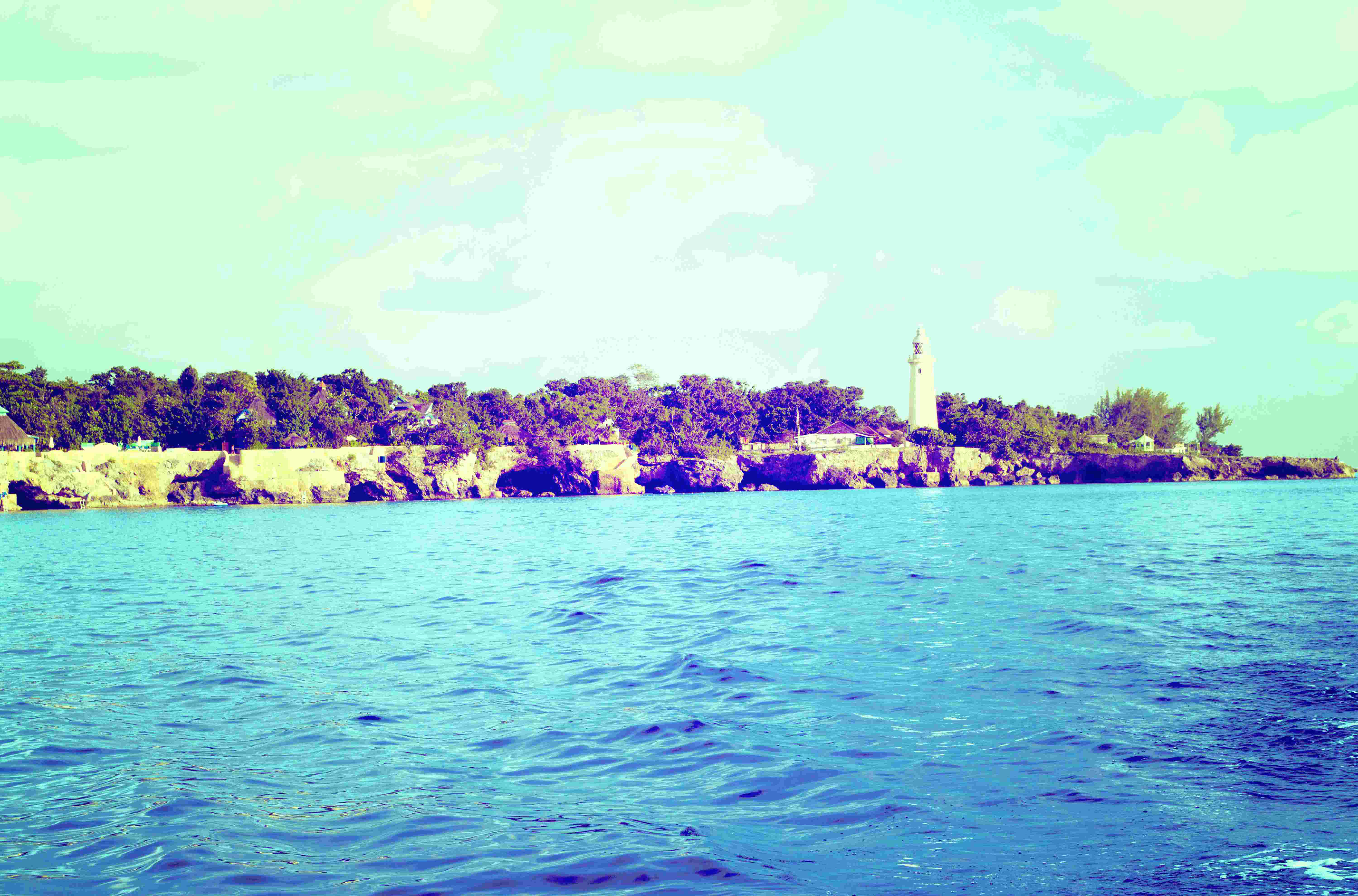 Breakwater Bay Photo Lighthouse Lagoon - Wrapped Canvas Photograph ...