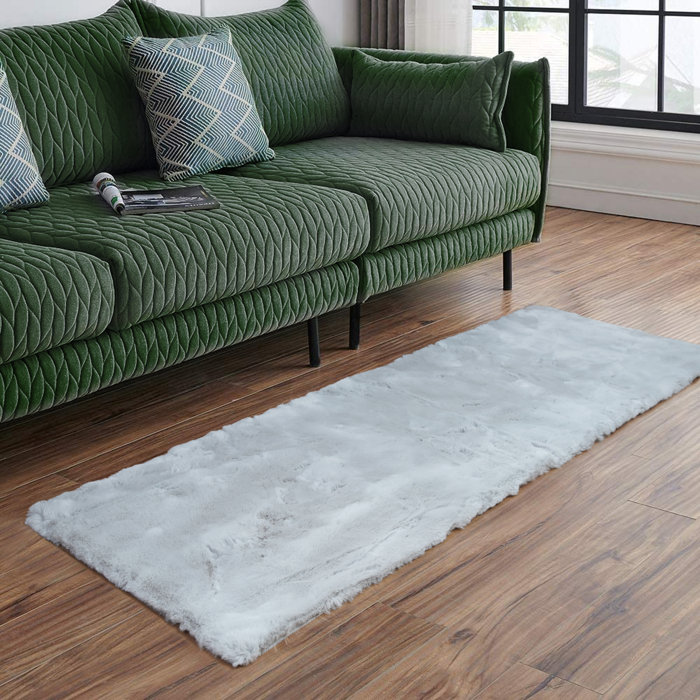 Mercer41 Cozy Faux Rabbit Fur Area Rug Machine Washable Rug in Gray ...