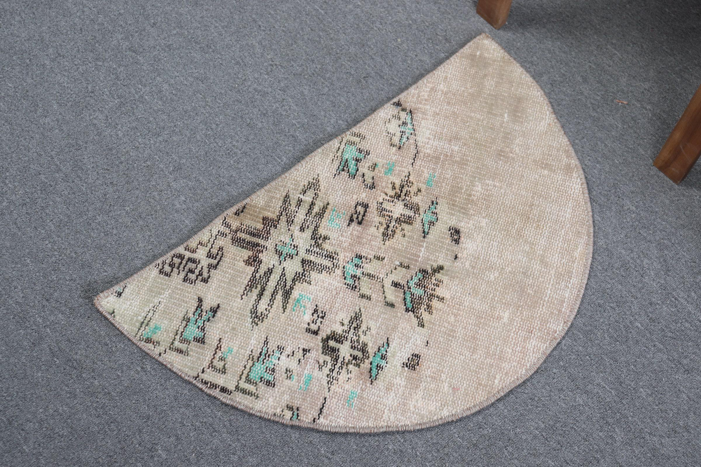 Bungalow Rose Handmade Beige Bohemian Decor Small Round Turkish Rug ...