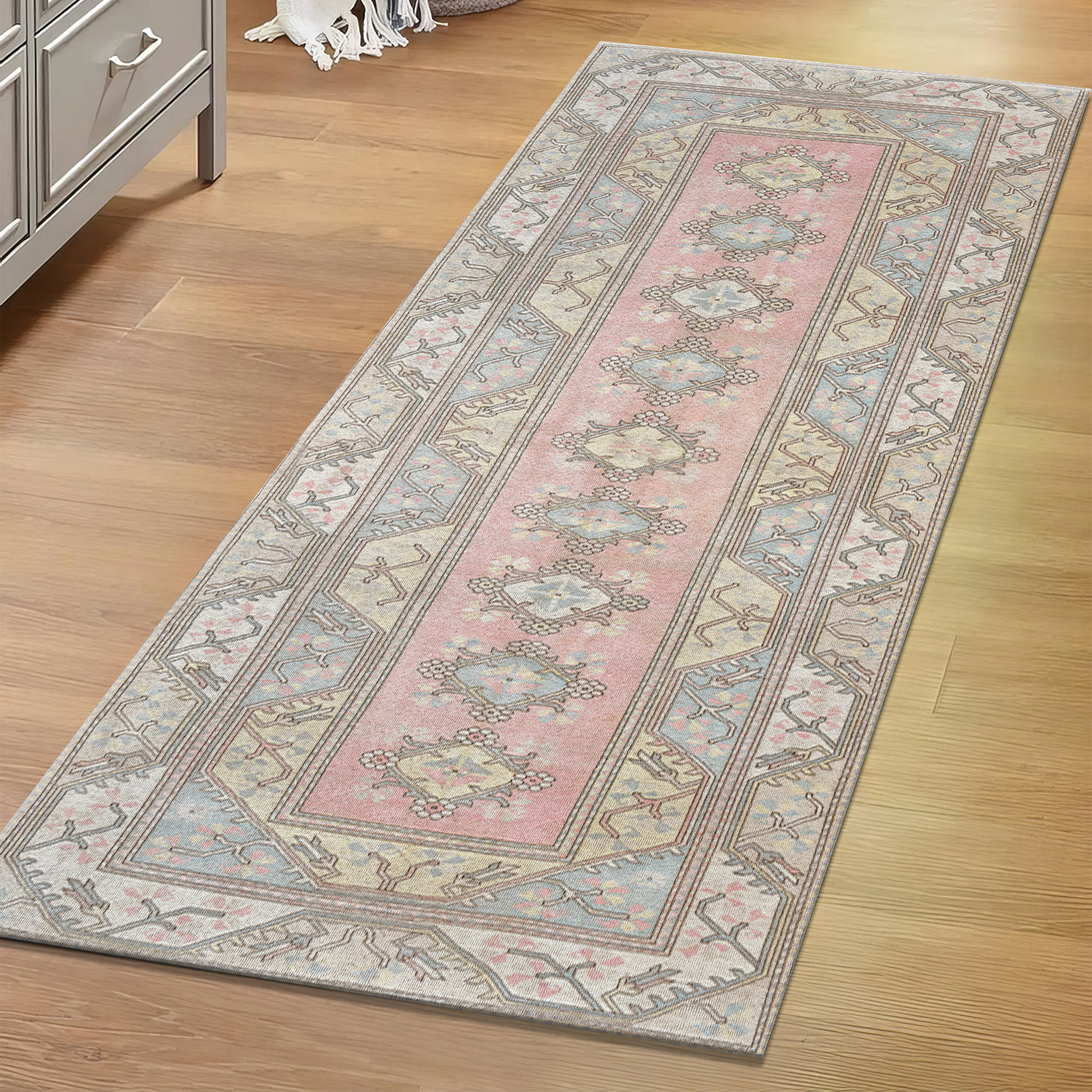 kayra export Floral Motif Non Woven Thin Type Printed Rug with Vibrant ...