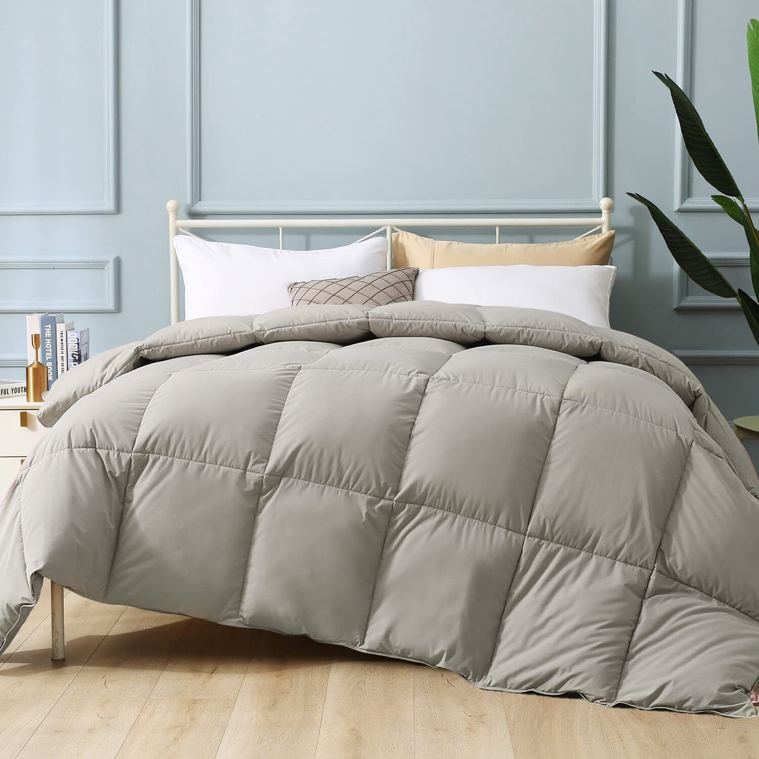 Latitude Run® All Season Down & Feather Blend Comforter,Twin 750in³/oz ...