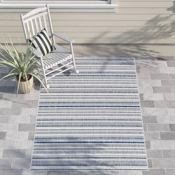 Beachcrest Home Tavon Striped Rug & Reviews | Wayfair