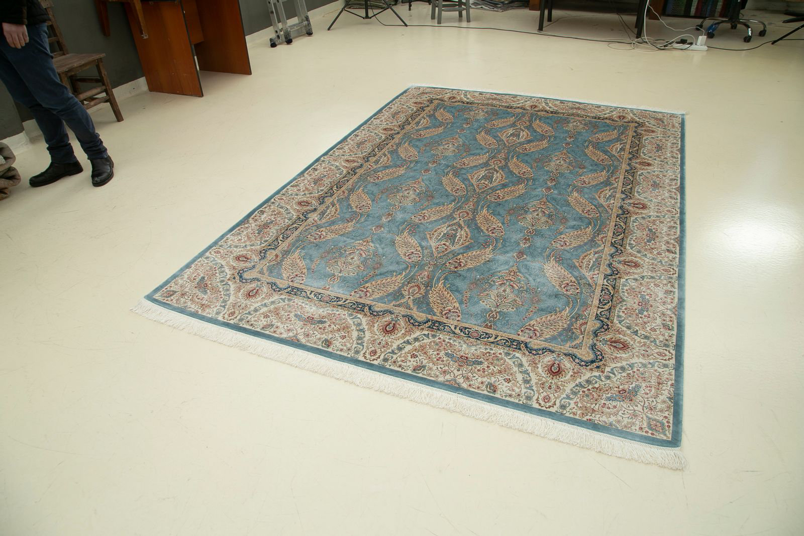 Home and Rugs 6'6" x 9'6" Hand Tufted Traditional Antep Area Rug | Wayfair