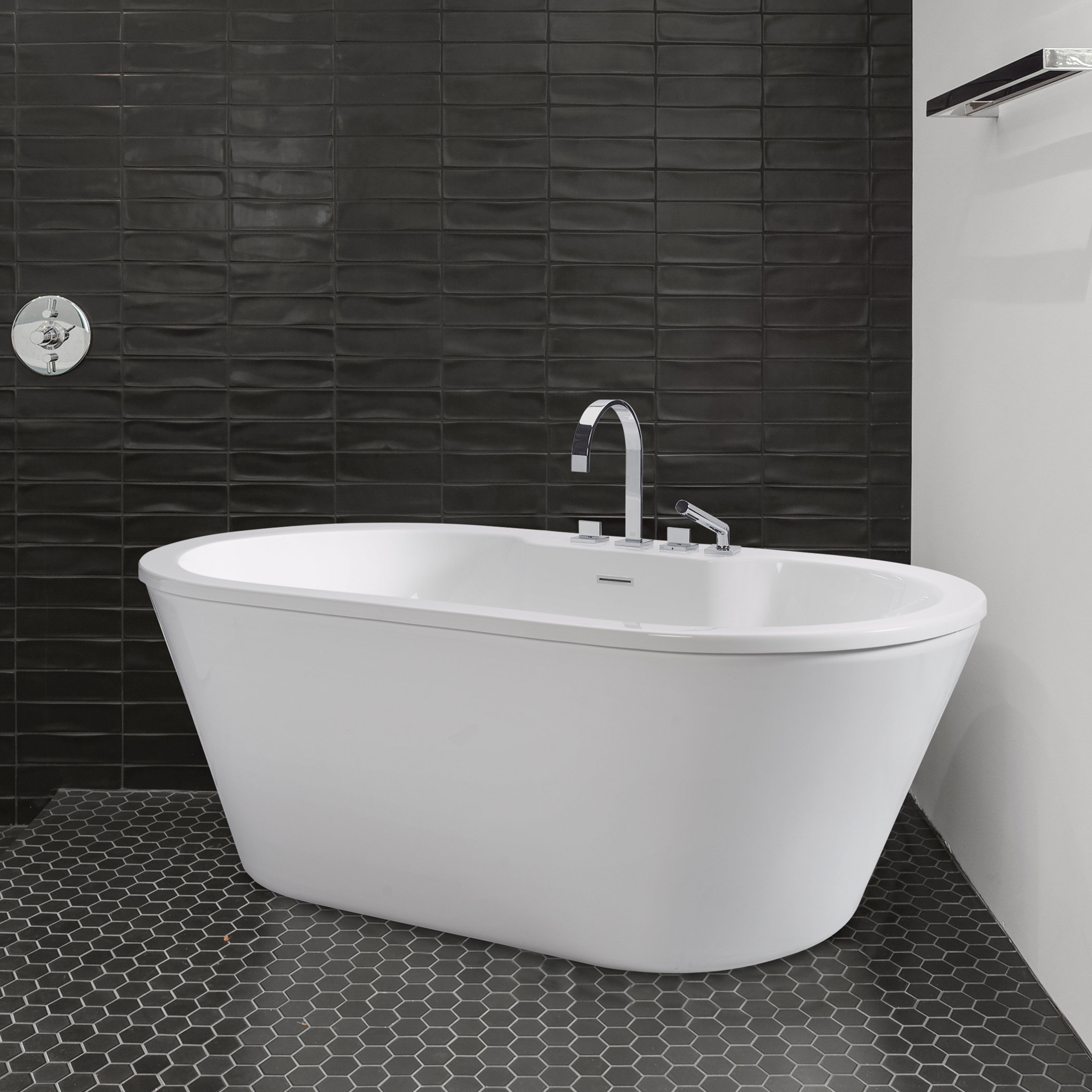 MTI Baths MTI Solutions New Yorker 12 66" Freestanding Air Bathtub ...