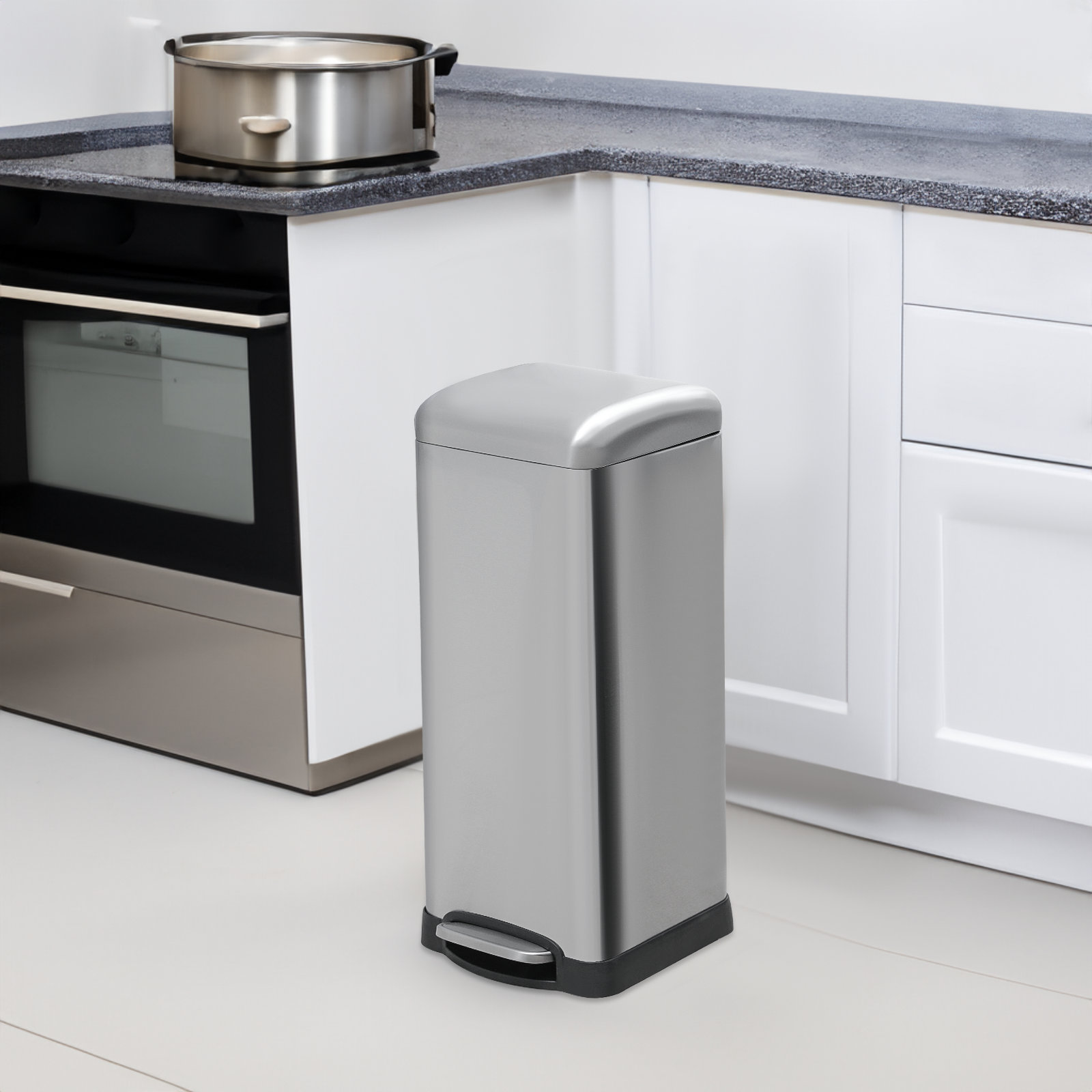 MoNiBloom 8 Gallon Step On Black Trash Can Home Kitchen Stainless Steel ...