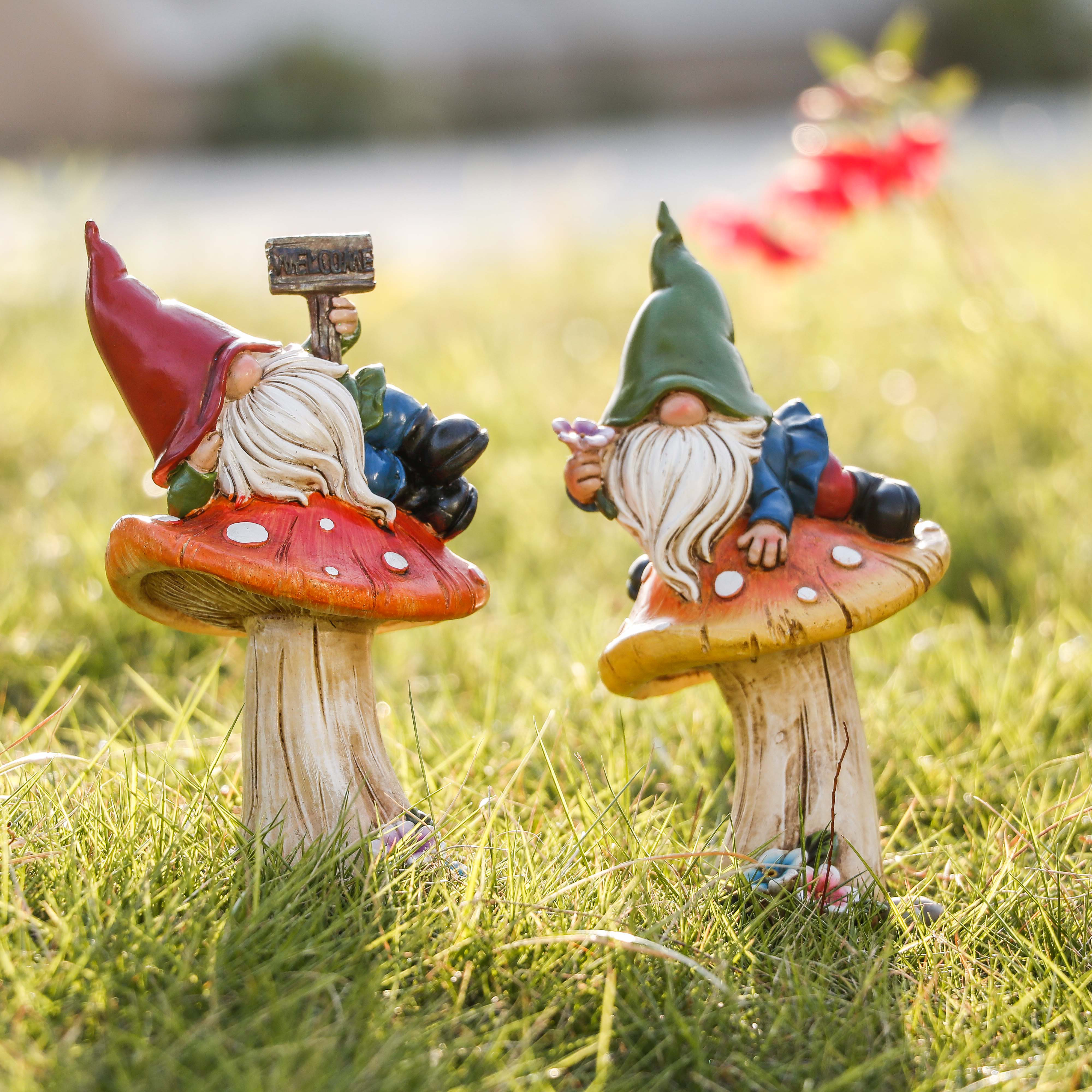 August Grove® Jovaughn 2 Piece Cute Gnomes on Mushroom Garden Statues ...