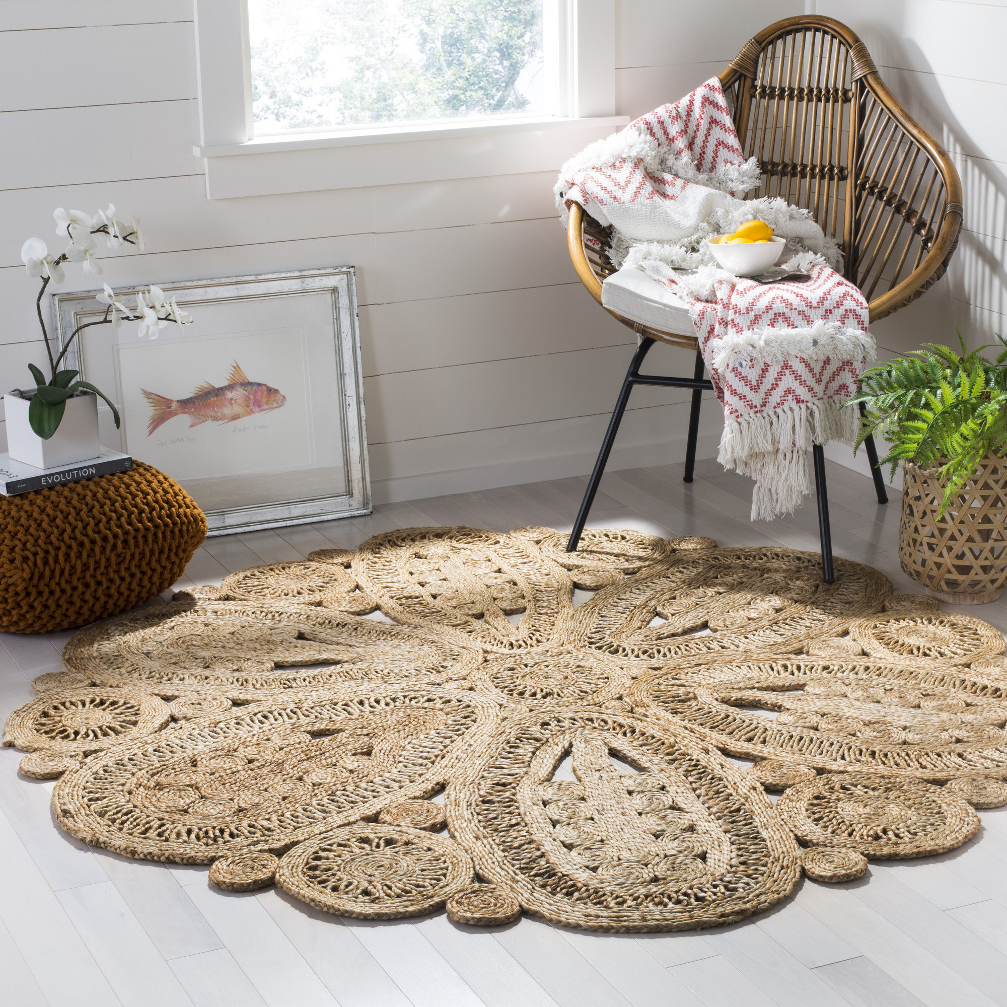 August Grove Round Amberboi Floral Handmade Flatweave Jute/Sisal ...