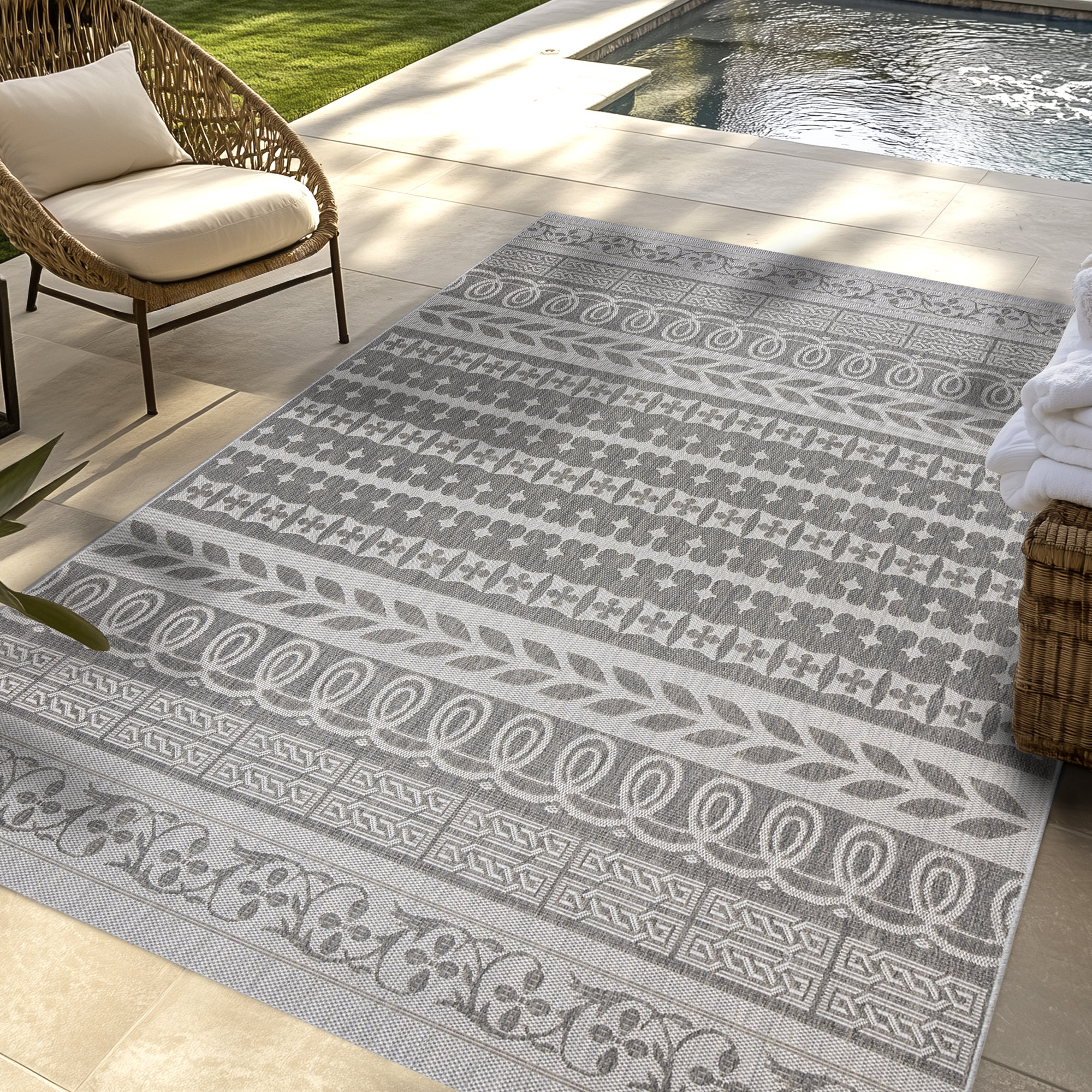 Charlton Home® Solterra Gurjyot Gray Cream Ivory Bohemian Moroccan ...