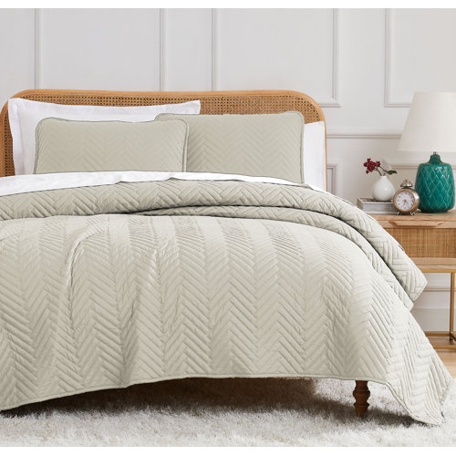 Ivory & Cream Quilts, Coverlets, & Sets on Sale | Limited Time Only!