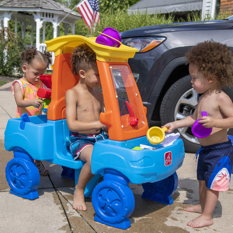 Step2 Car Wash Splash Center Outdoor Toddler Water Table & Reviews ...