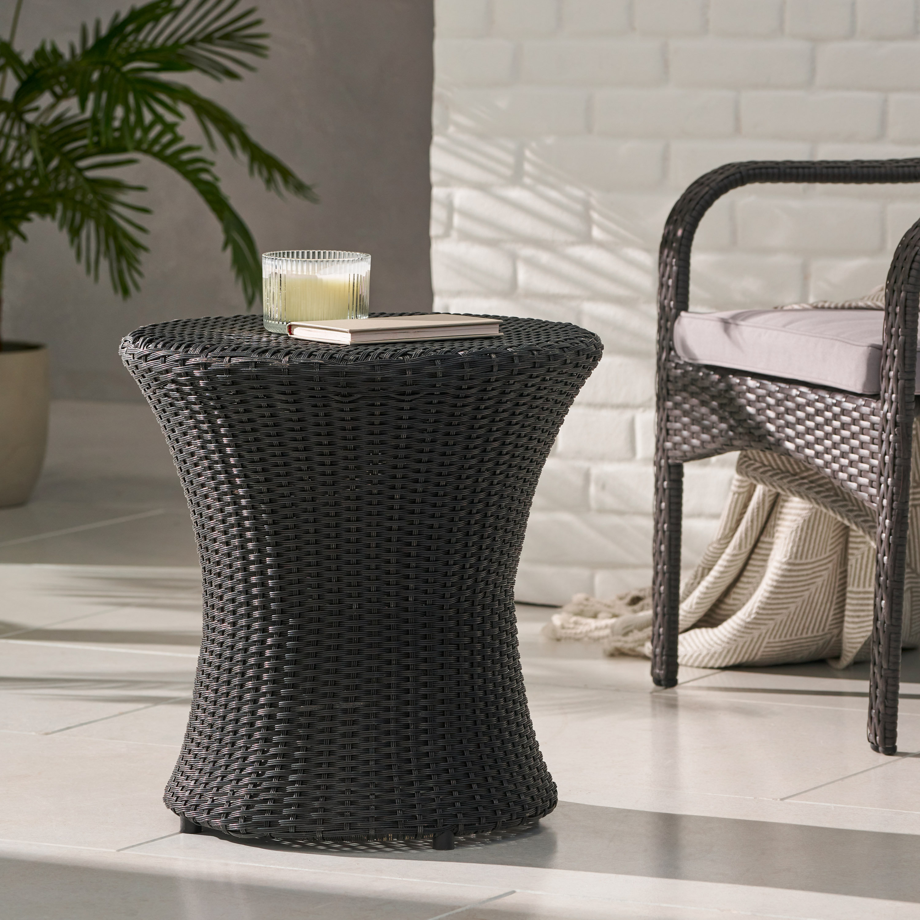 Dakota Fields TABLE KONO HOURGLASS (SANS TABLE EN VERRE) - Wayfair Canada