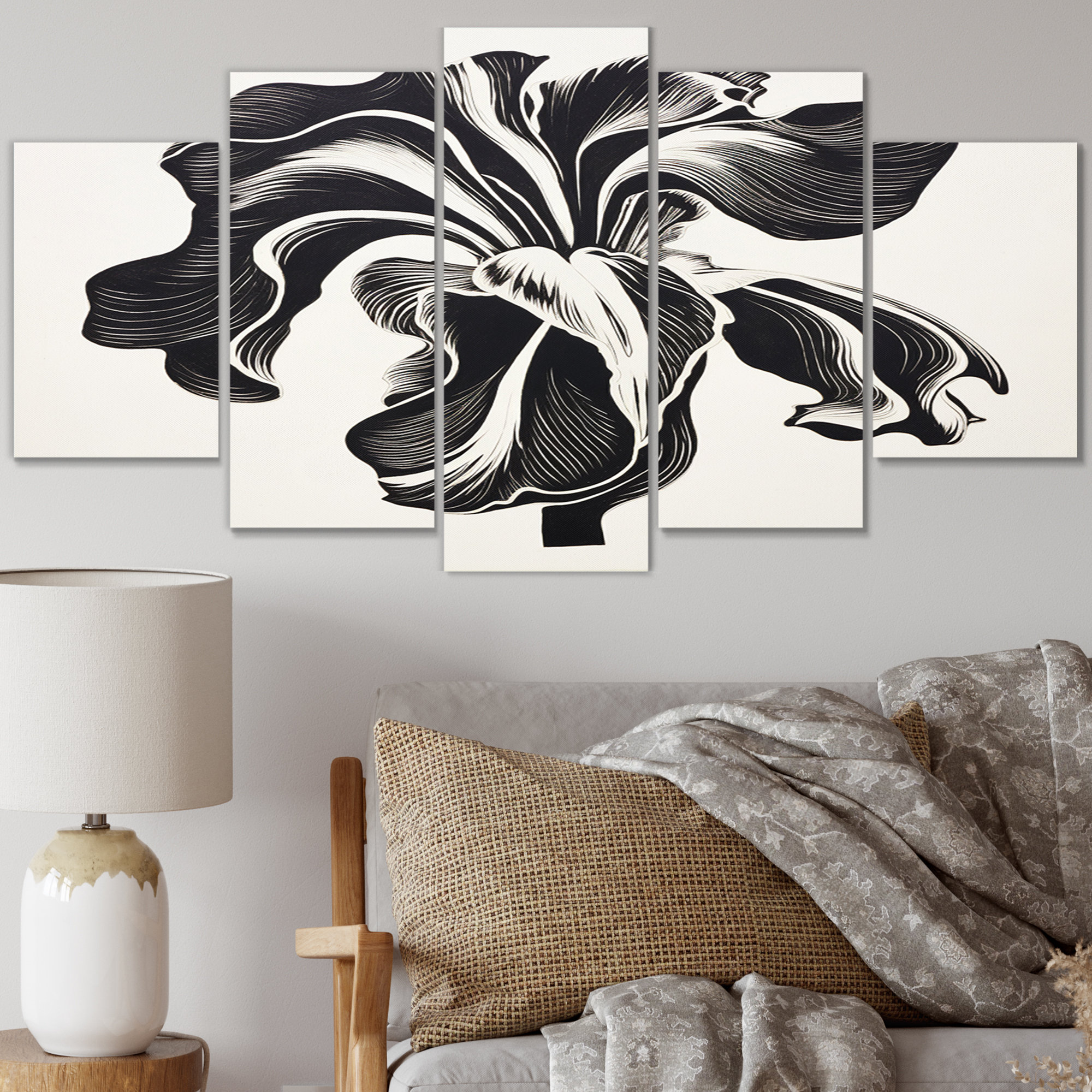 Gracie Oaks Black And White Iris Flower - Hydrangea Canvas Art Print ...