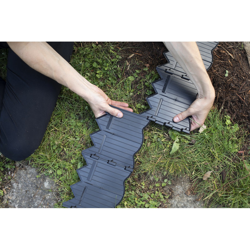 Master Mark Plastics 6'' H x 20'' W Black Vinyl Lawn Edging & Reviews ...