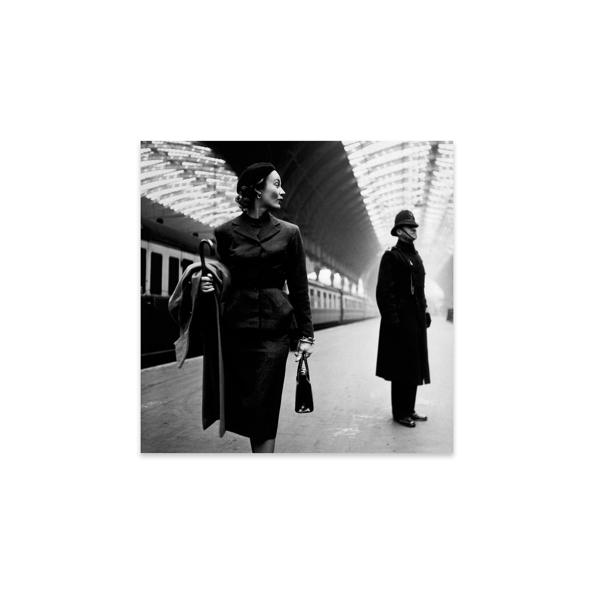 Red Barrel Studio® Lisa Fonssagrives At Paddington Station On Plastic ...