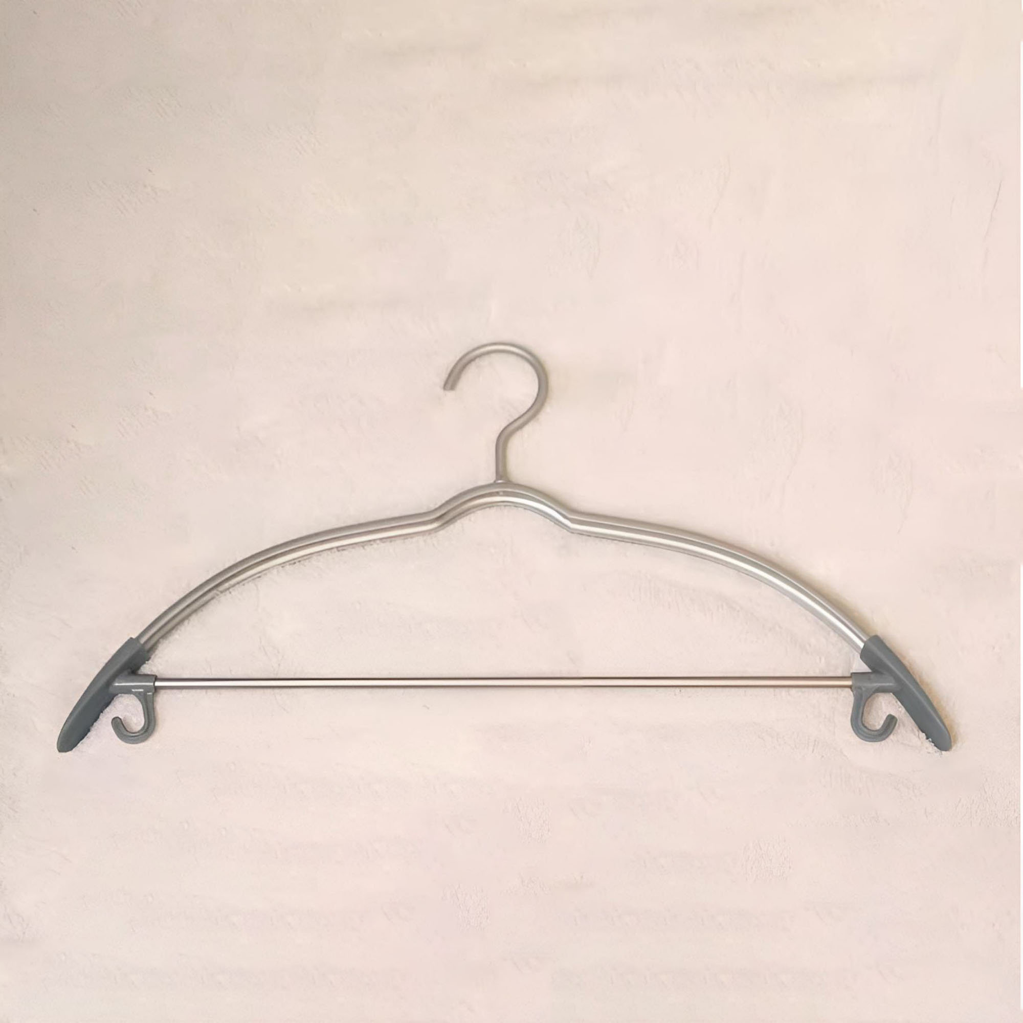 lingfan New Arrival Premium Clothes Hangers: Anti-Shoulder Bump Design ...