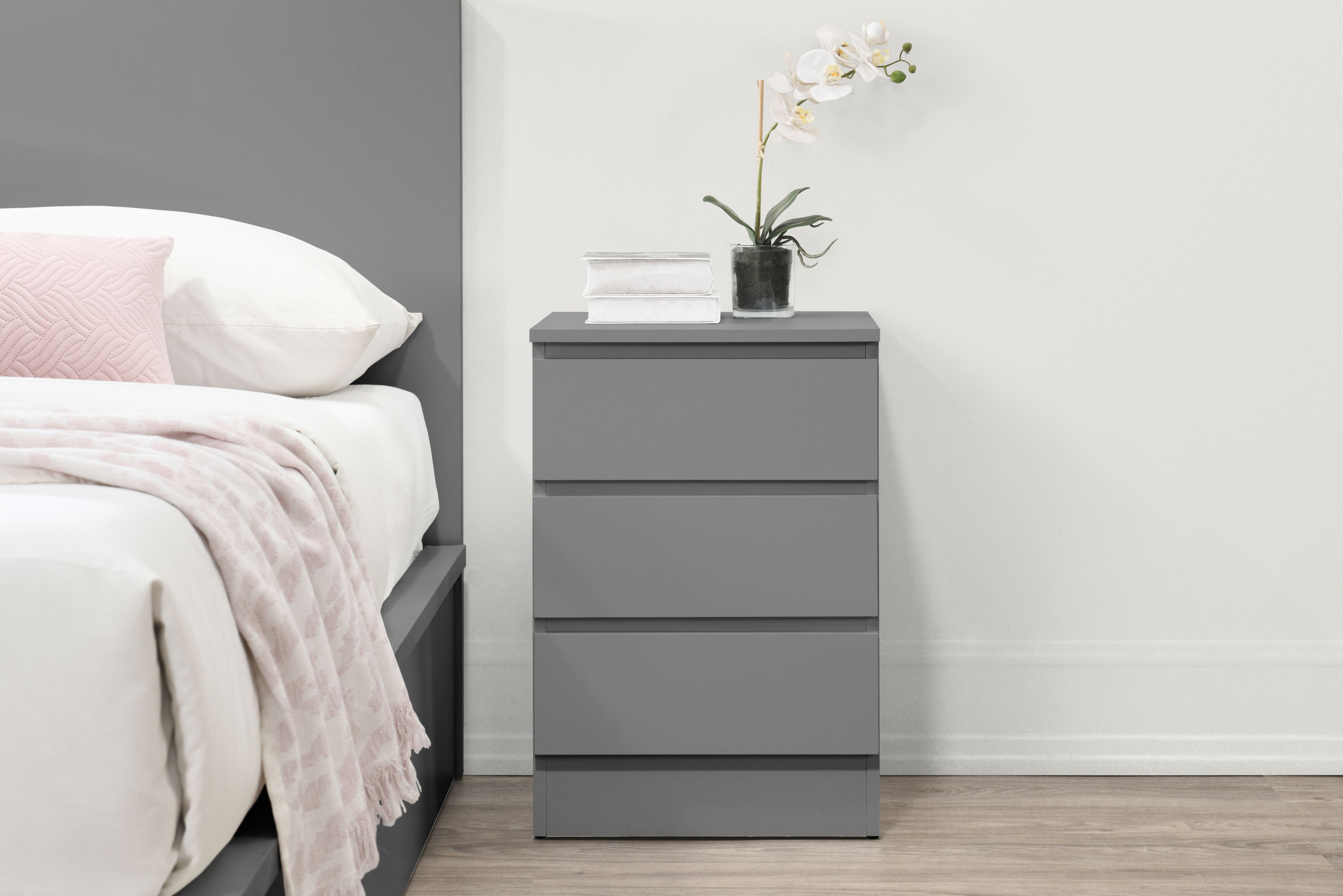 17 Stories Marqita 3 Drawer Bedside Table & Reviews | Wayfair.co.uk