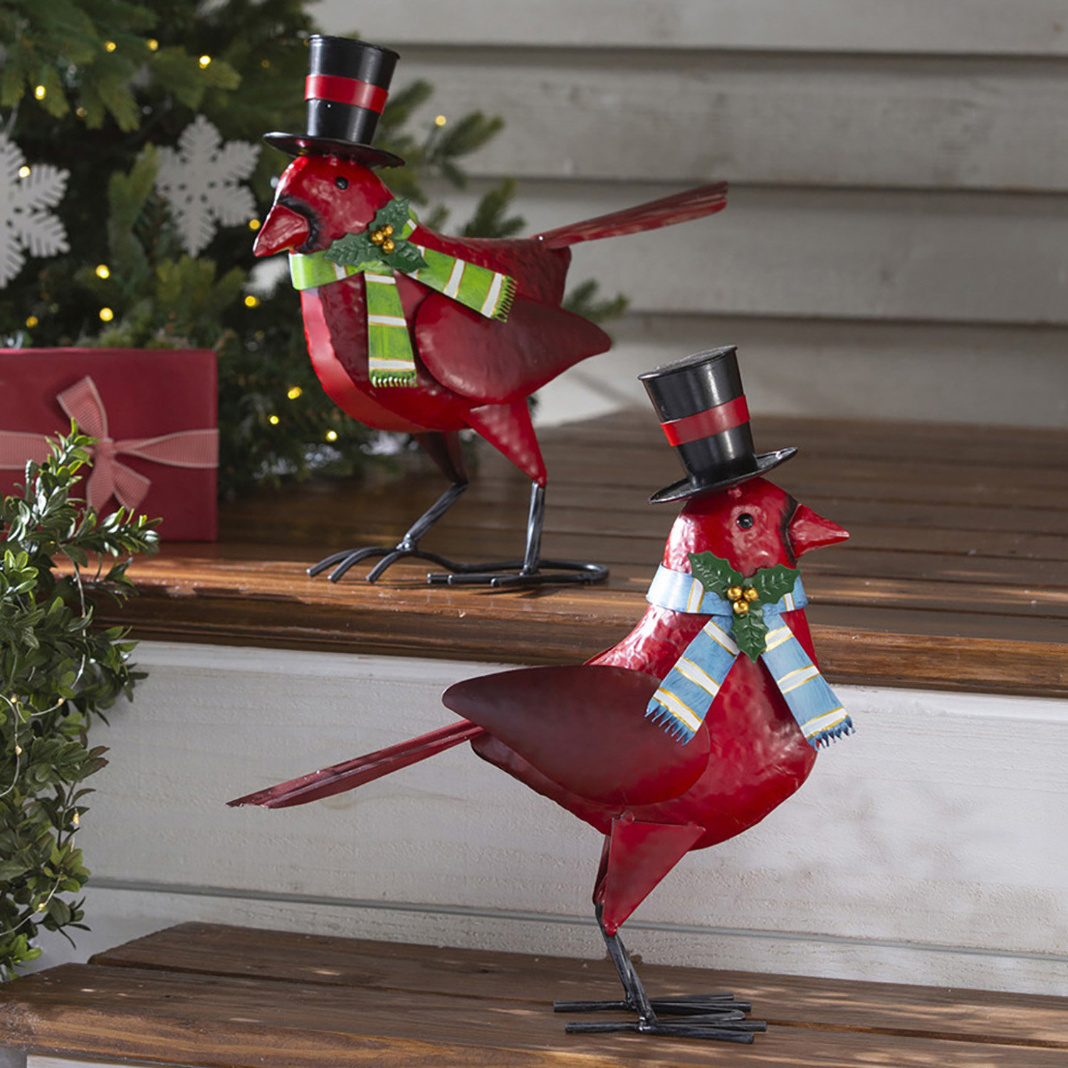 Arlmont & Co. Katarzyna 2 Piece Metal Holiday Cardinal Garden Statue ...