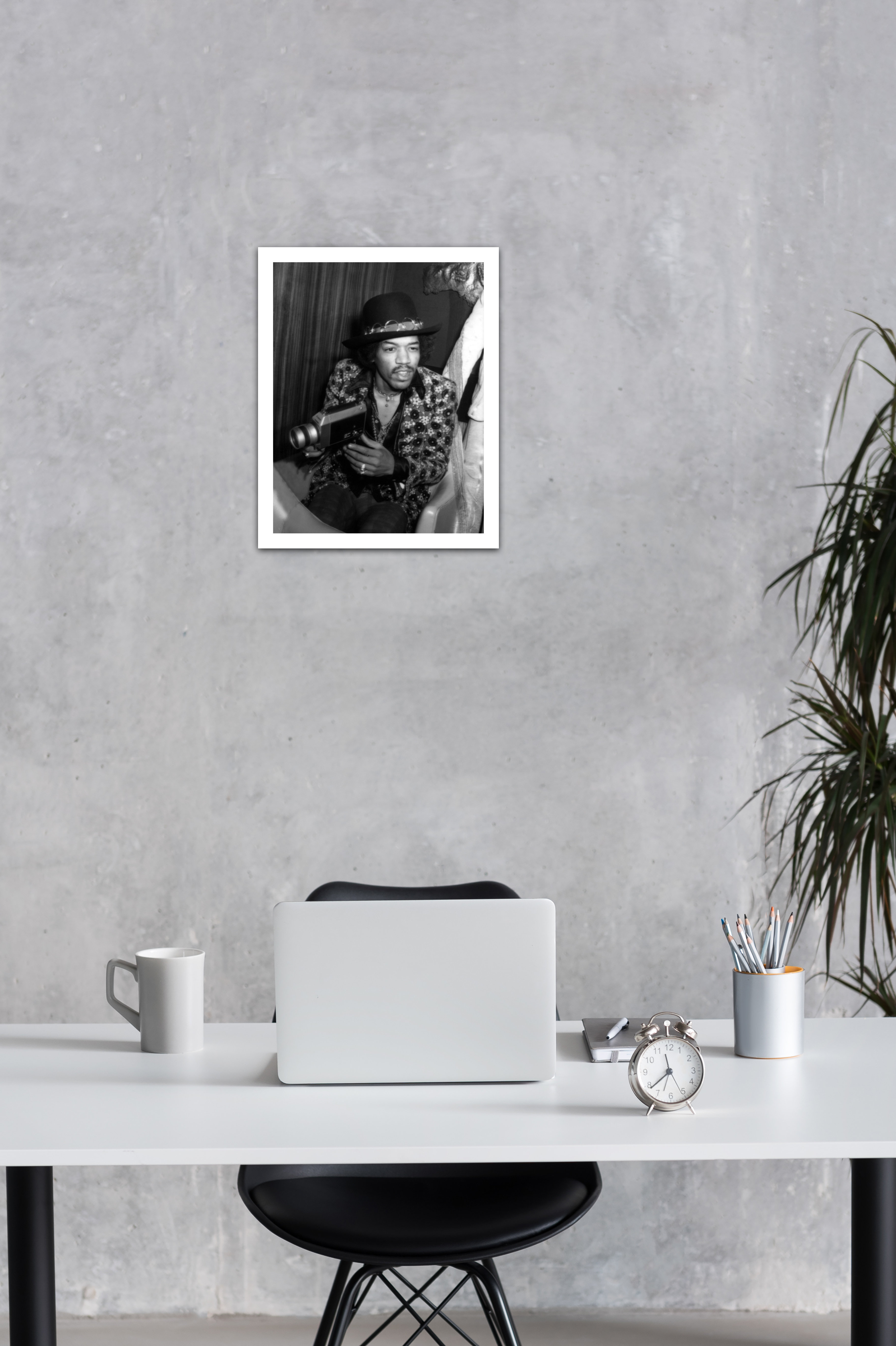 Globe Photos Entertainment Candid Portrait Of Jimi Hendrix Sitting With ...