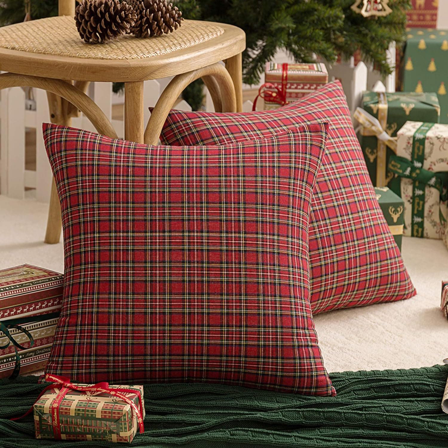 SAPESHA Set of 2 Red and Green Christmas Plaid Throw Pillow Covers ...
