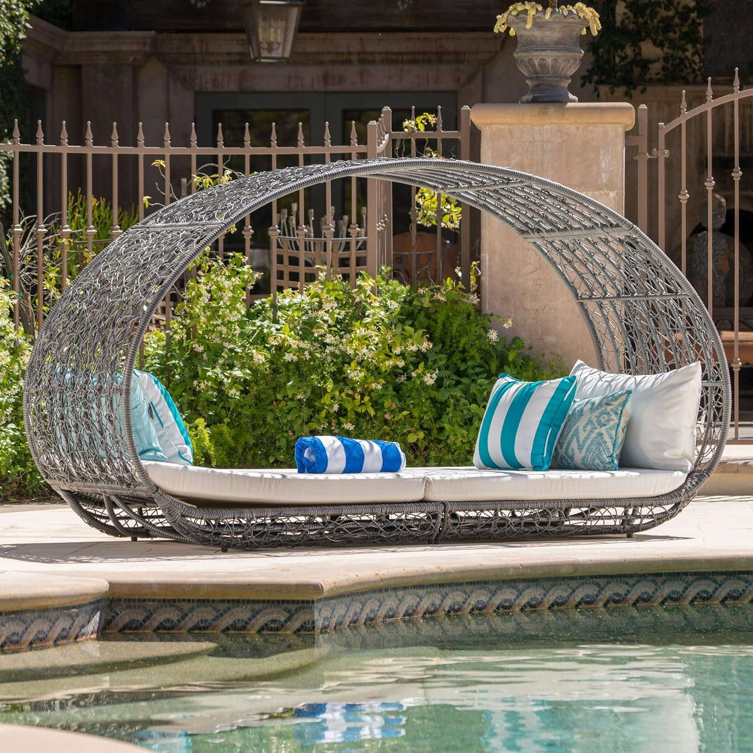 Dakota Fields Outdoor Wicker Canopy Daybed with Cushions and Open ...