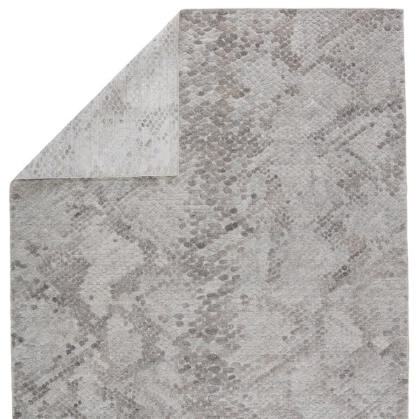 Everly Quinn Xabian Animal Print Handmade Handwoven Gray Area Rug ...