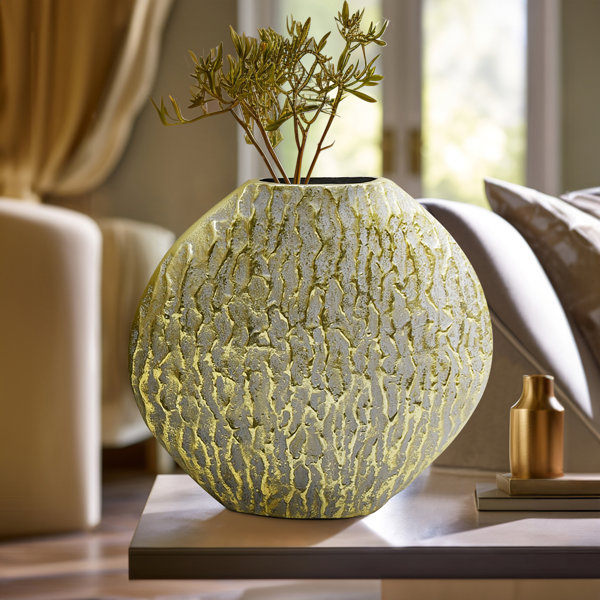 AllModern ELEVARRE's Utica Aluminum Vase In Lustrous Gold – Decorative ...