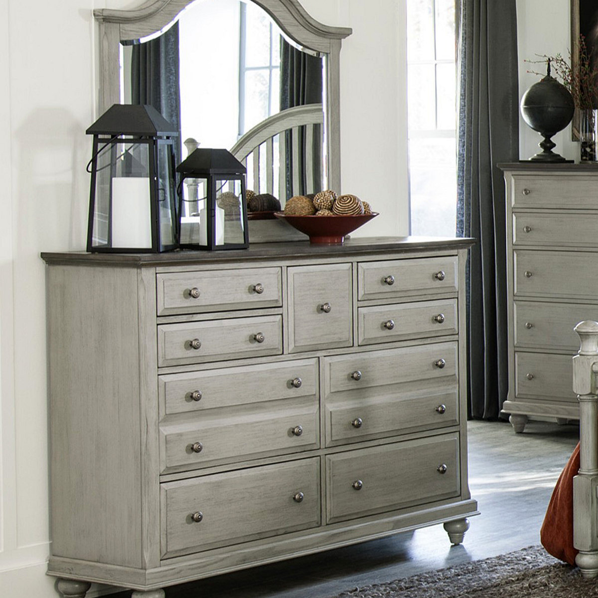 Rosalind Wheeler Commode classique 1 pièce de 9 tiroirs avec mobilier ...